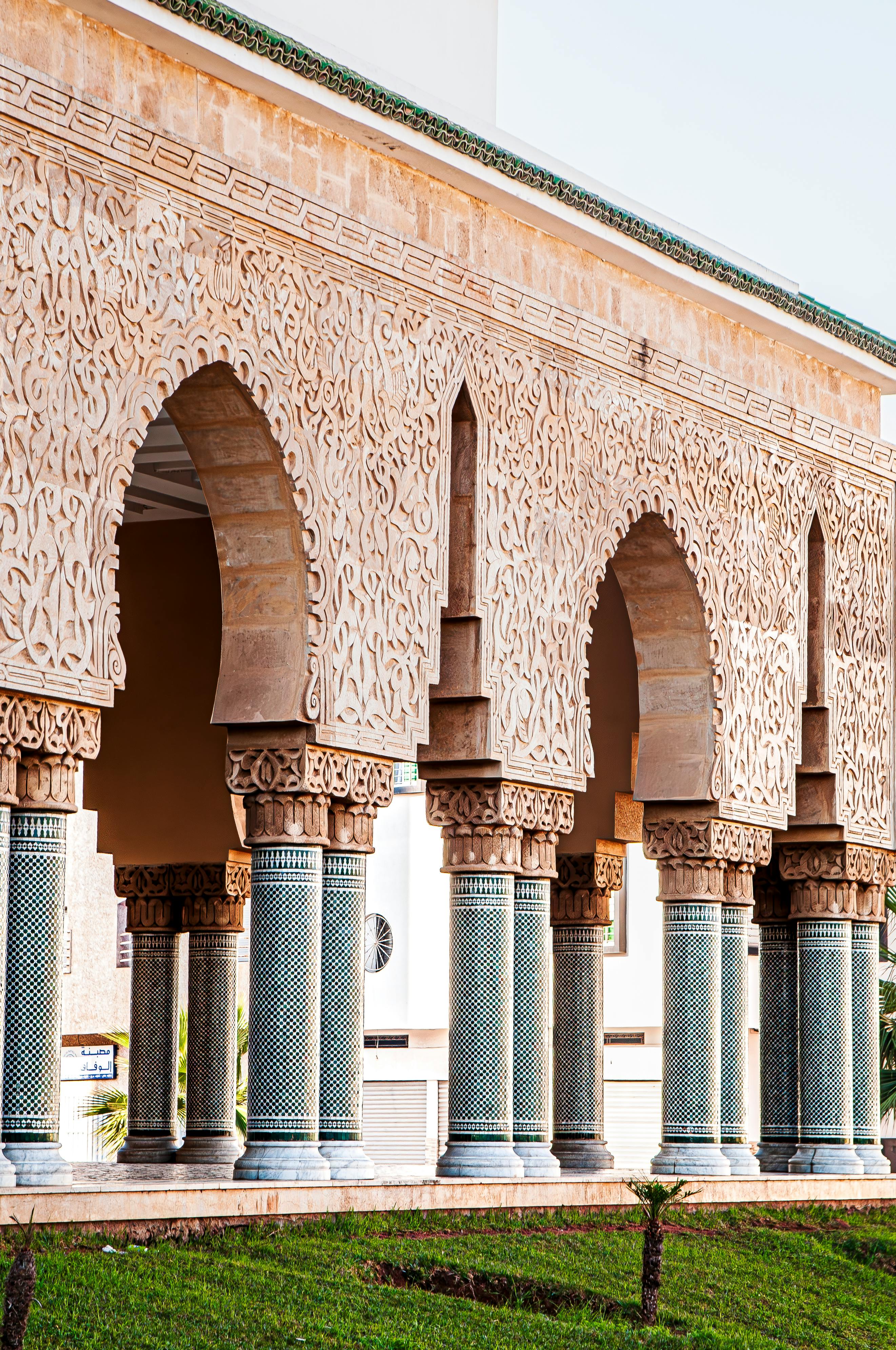 Ornamented Palace Wall with Colonnade · Free Stock Photo