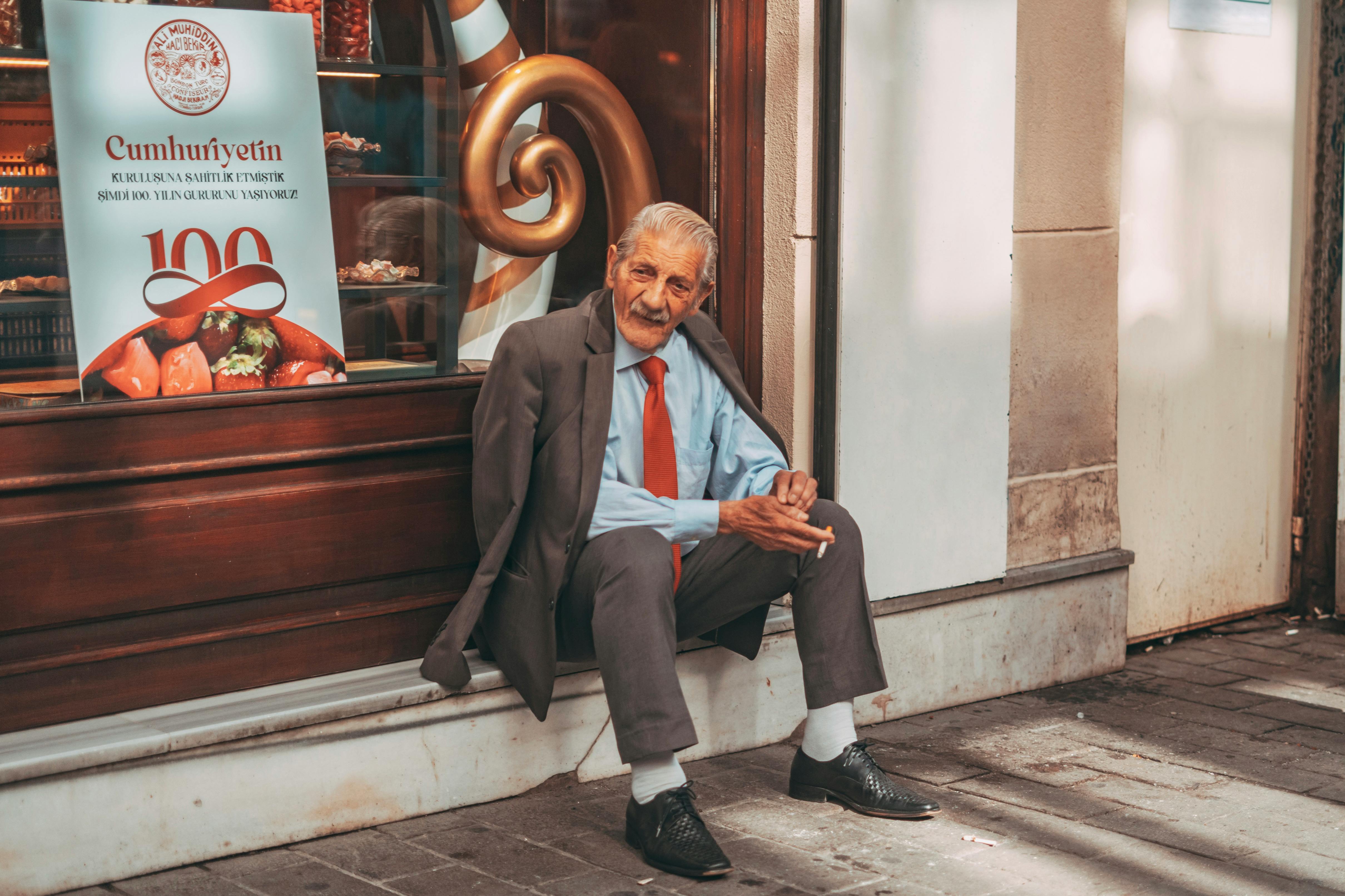 Foto de stock gratuita sobre anciano, bien vestido, exhibición, hombre ...