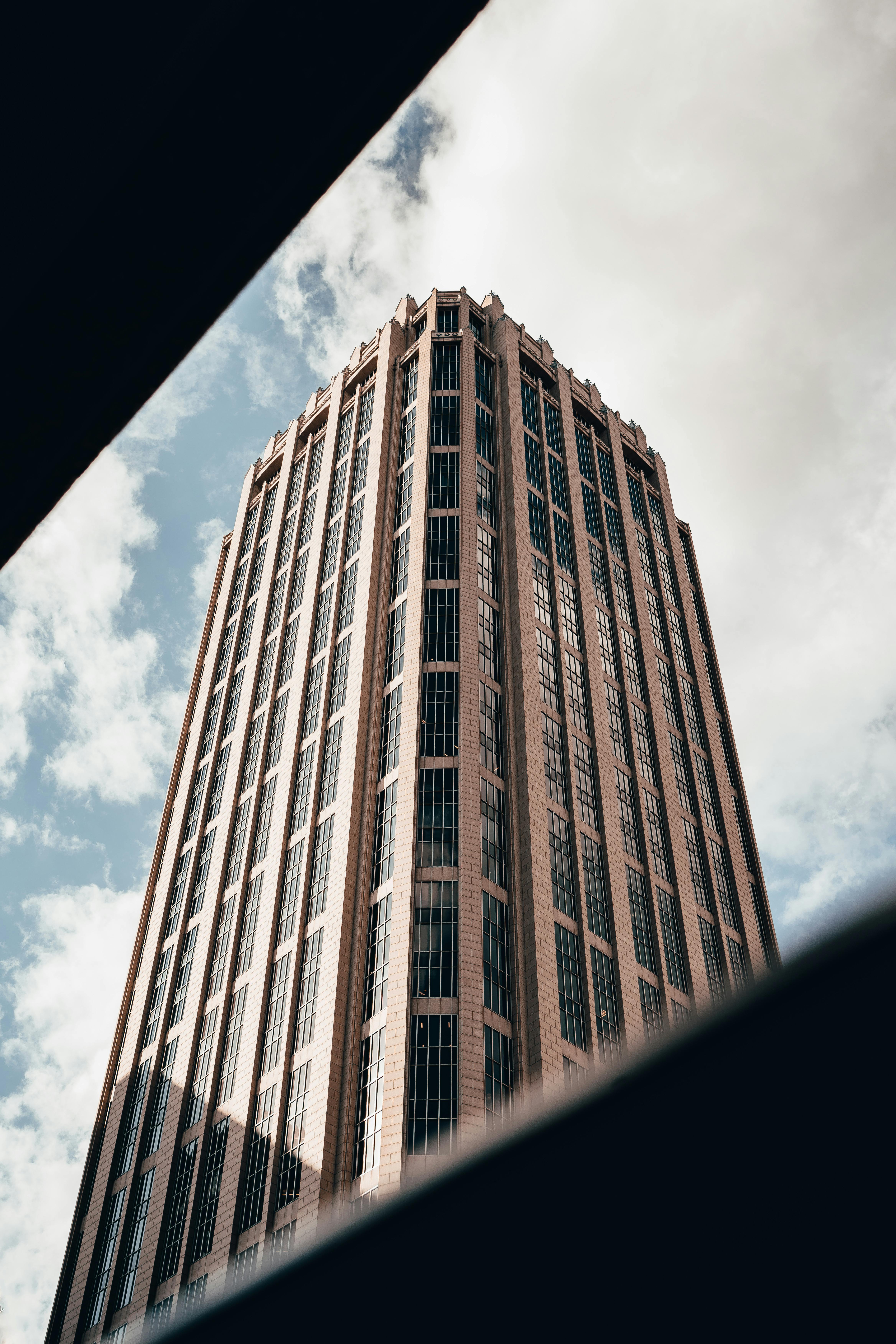 Looming City Building Photos, Download The BEST Free Looming City ...