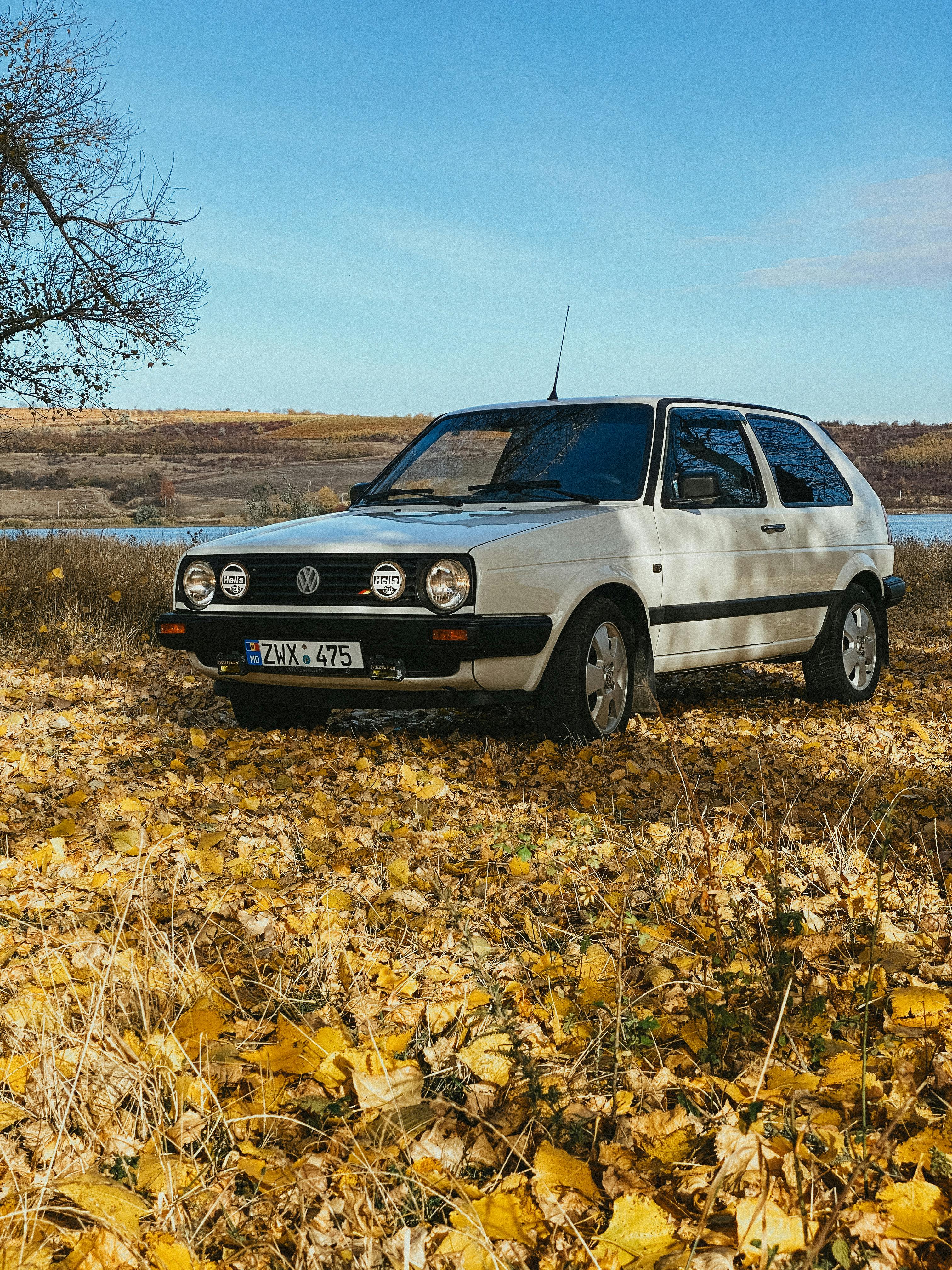 Vintage Volkswagen Golf Mk2 · Free Stock Photo