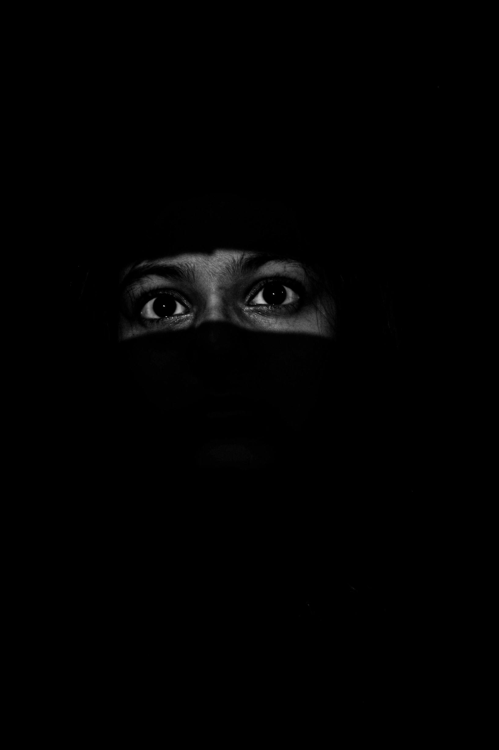 Foto de stock gratuita sobre apenas visible, fotos en blanco y negro ...