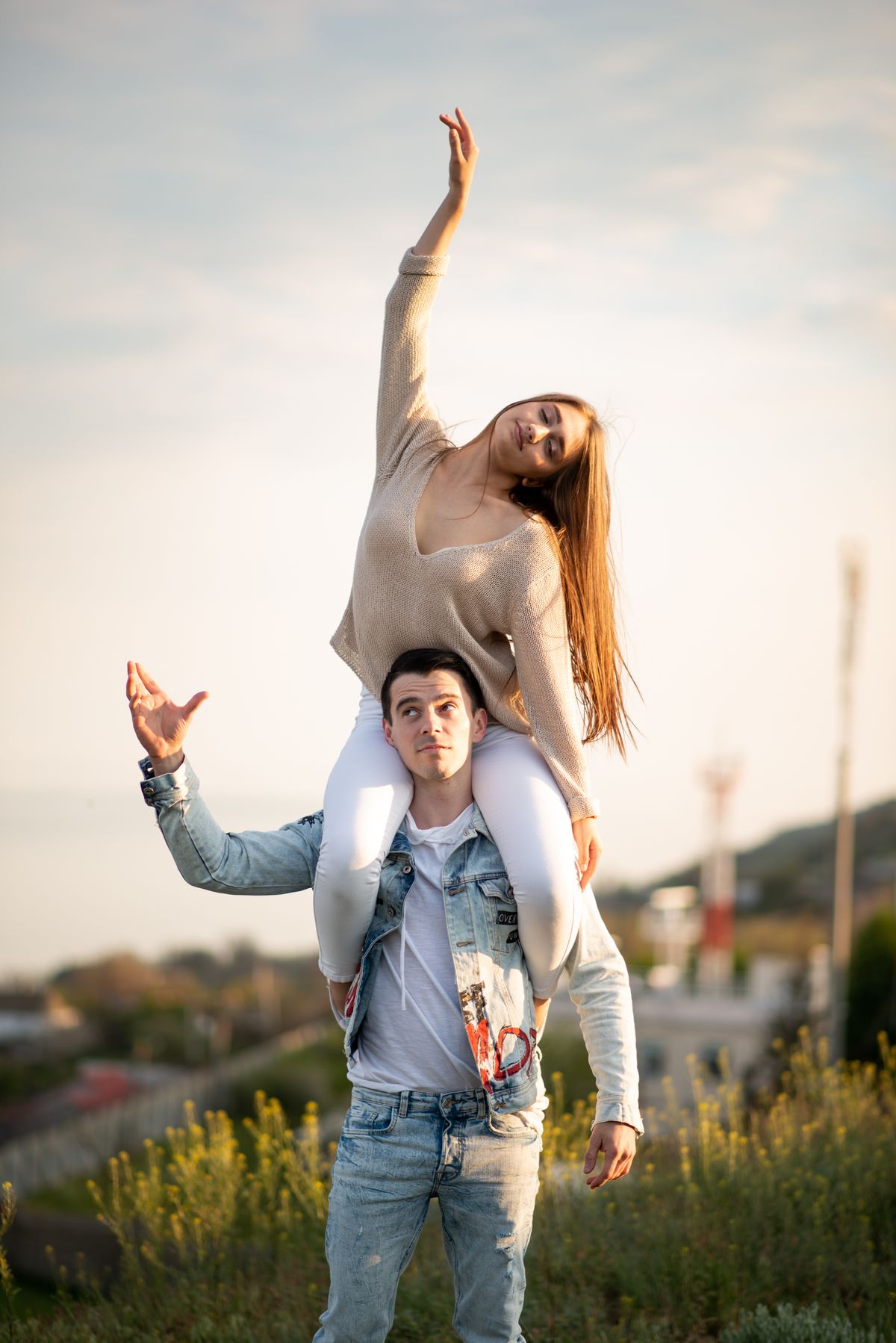 Man Carrying Woman Photos, Download The BEST Free Man Carrying Woman ...
