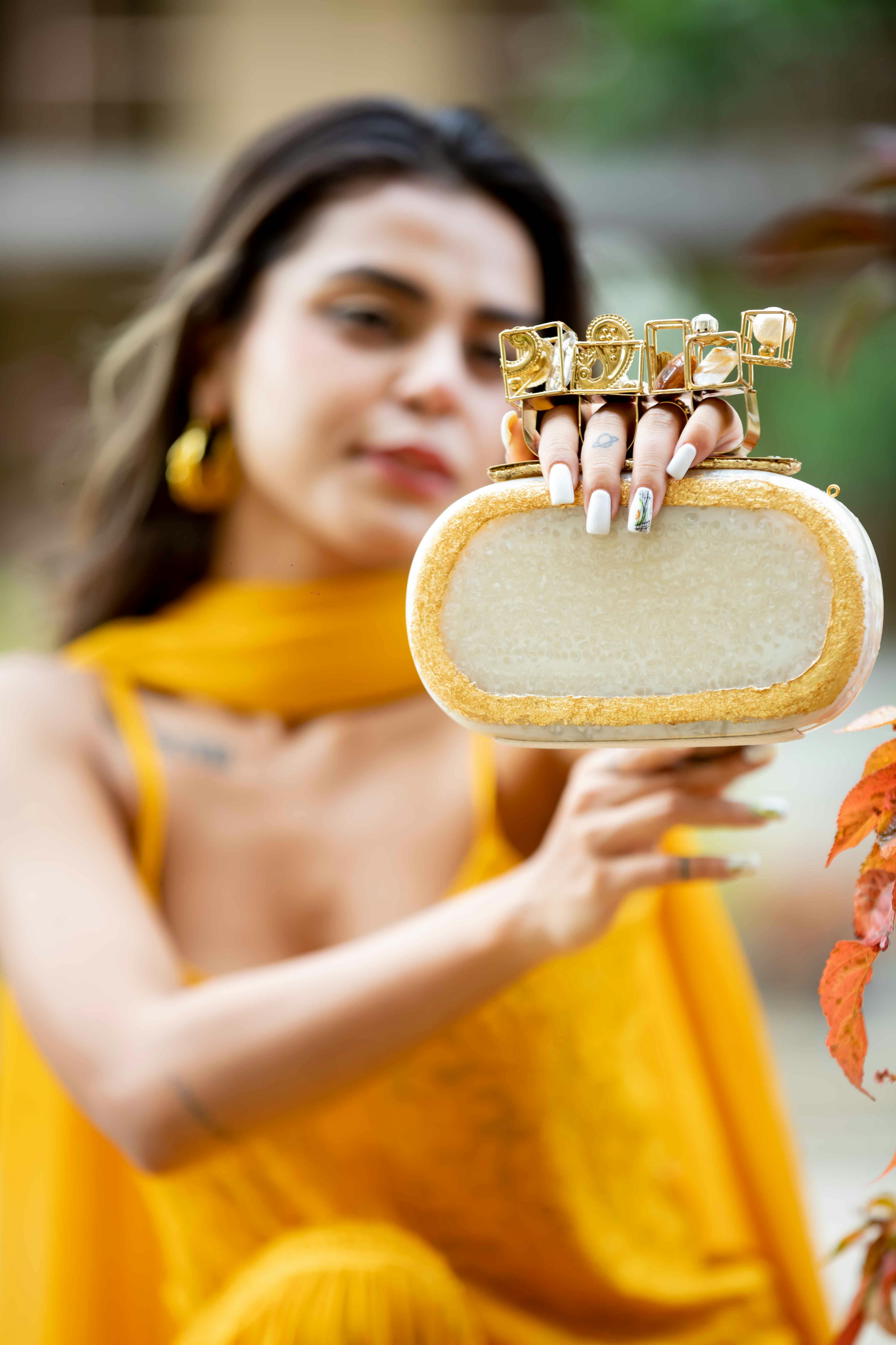 Hands Holding A Golden Key Photos, Download The BEST Free Hands Holding ...