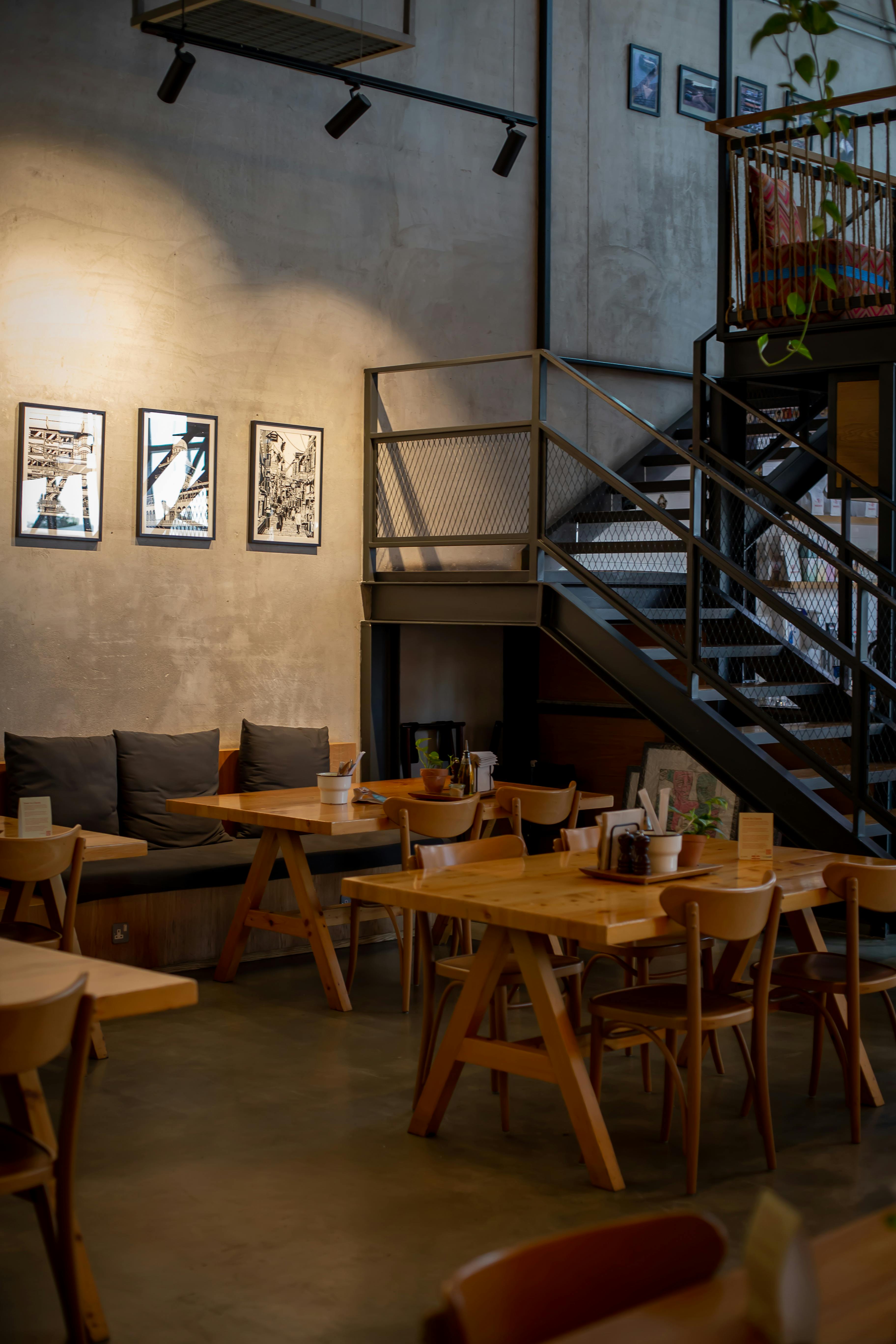 Cozy Restaurant in Dubai, UAE · Free Stock Photo