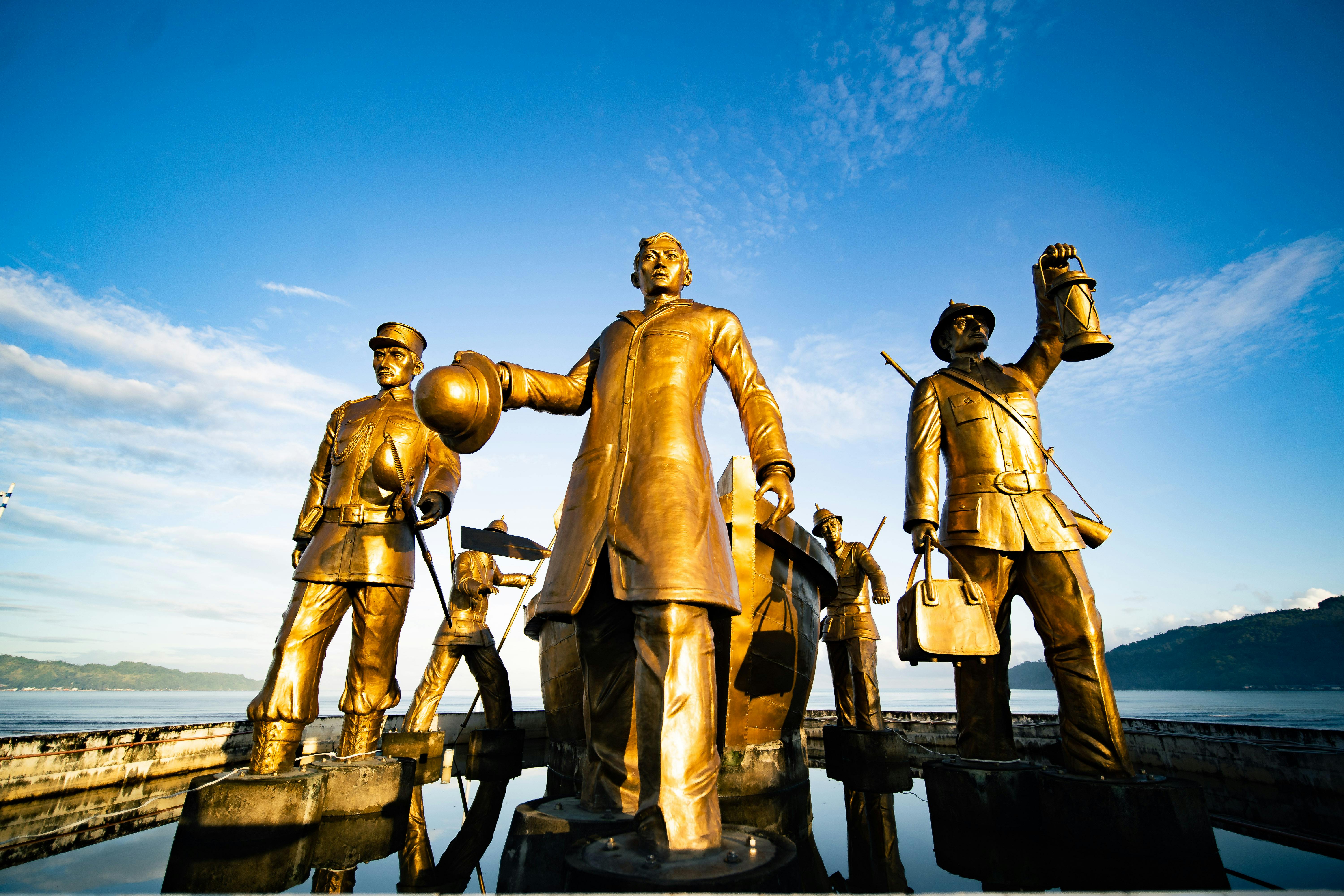 Sculptures at Punto del Desembarco de Rizal en Dapitan · Free Stock Photo