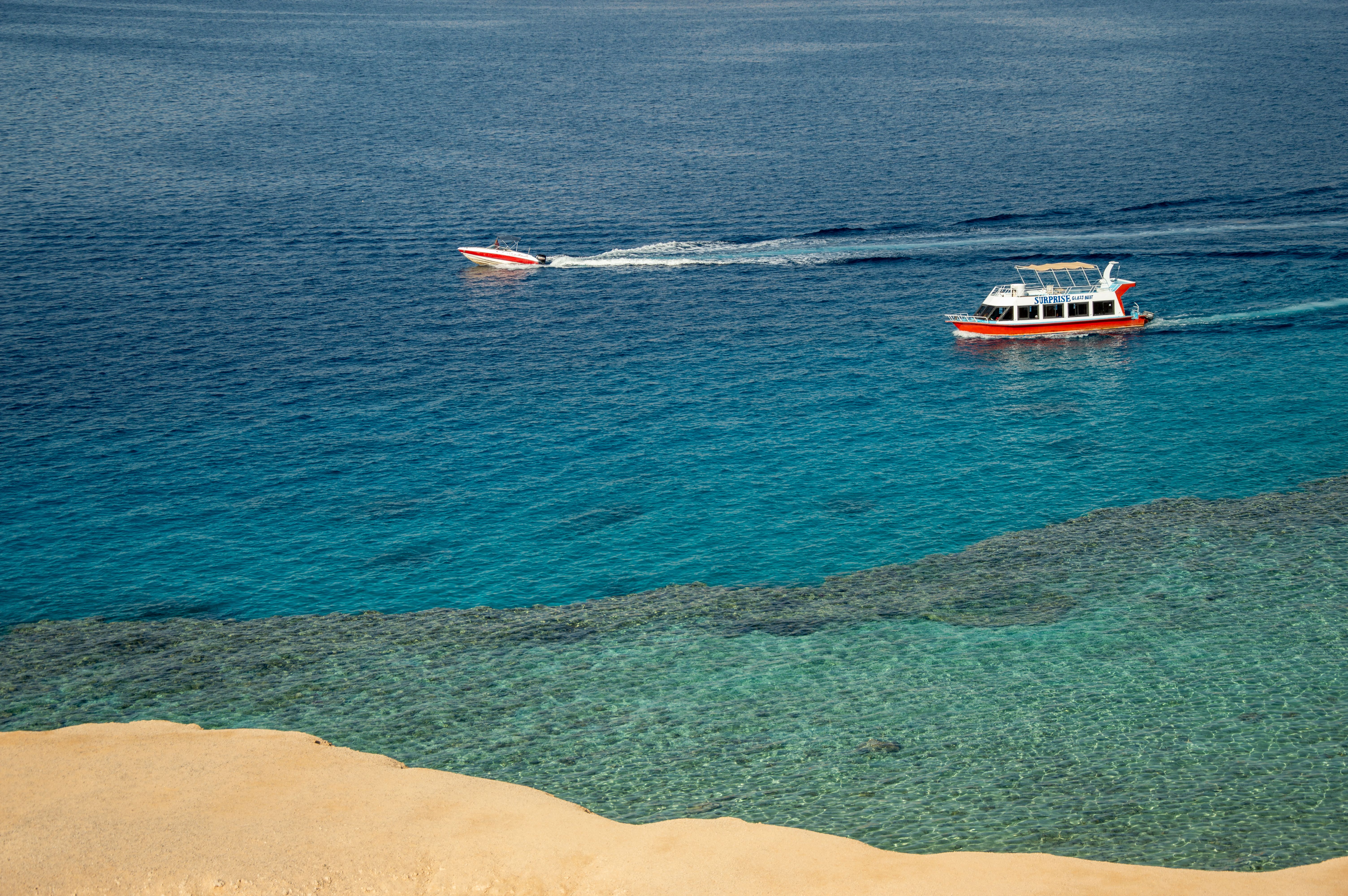 Aerial View of Boats on the Sea near the Shore · Free Stock Photo