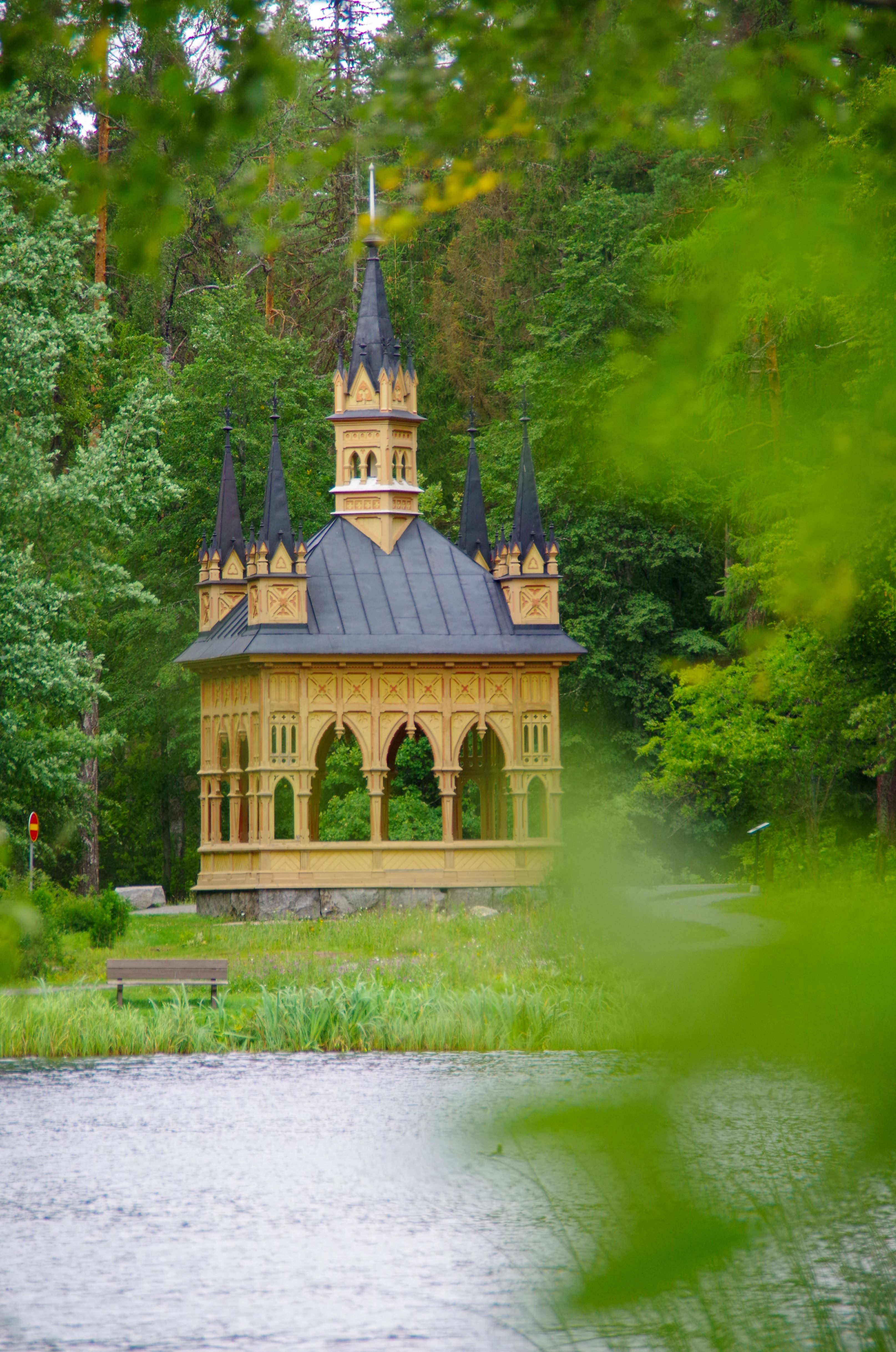 A Pavilion in a Park · Free Stock Photo