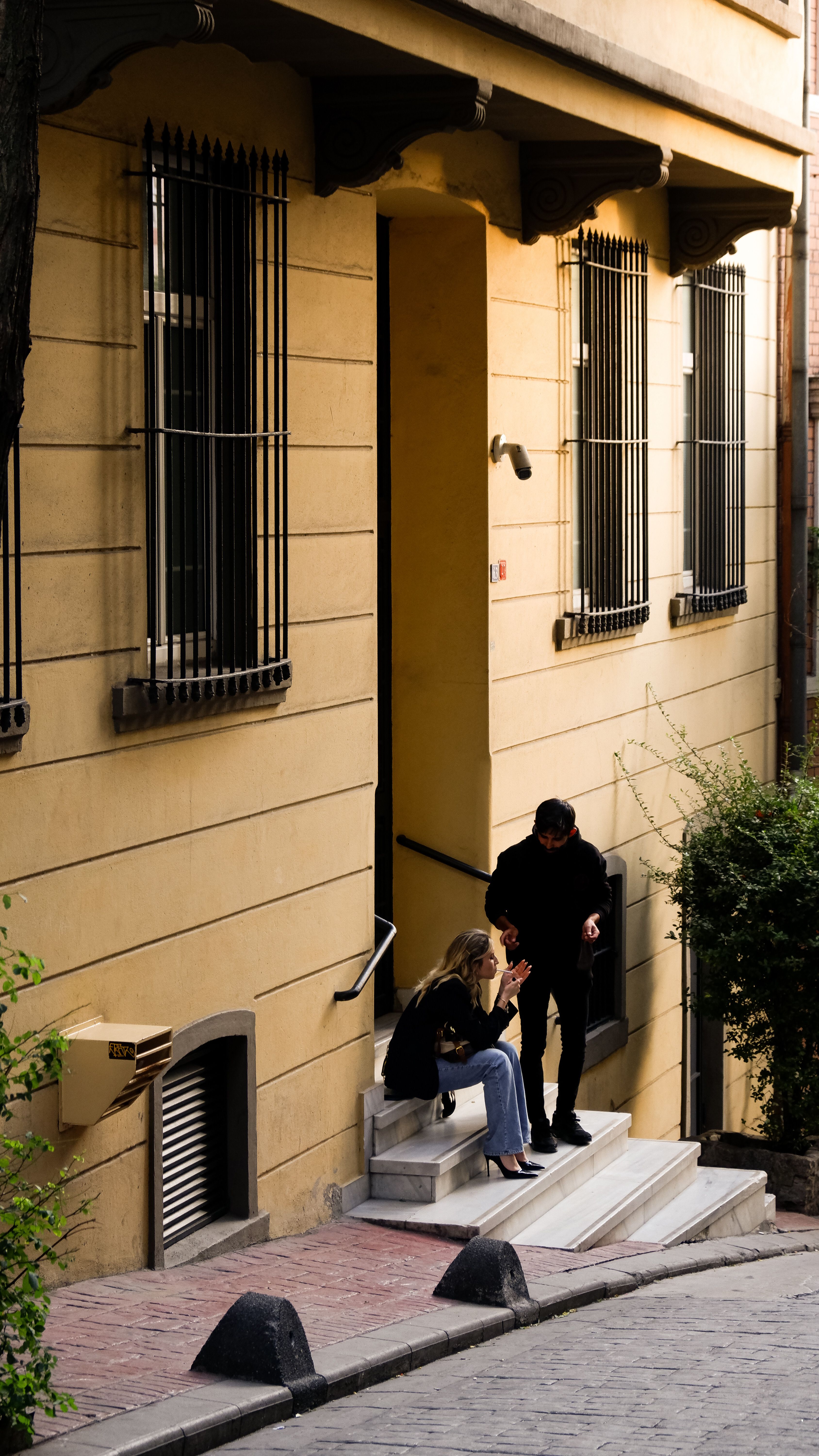 People Sitting on Stairs · Free Stock Photo