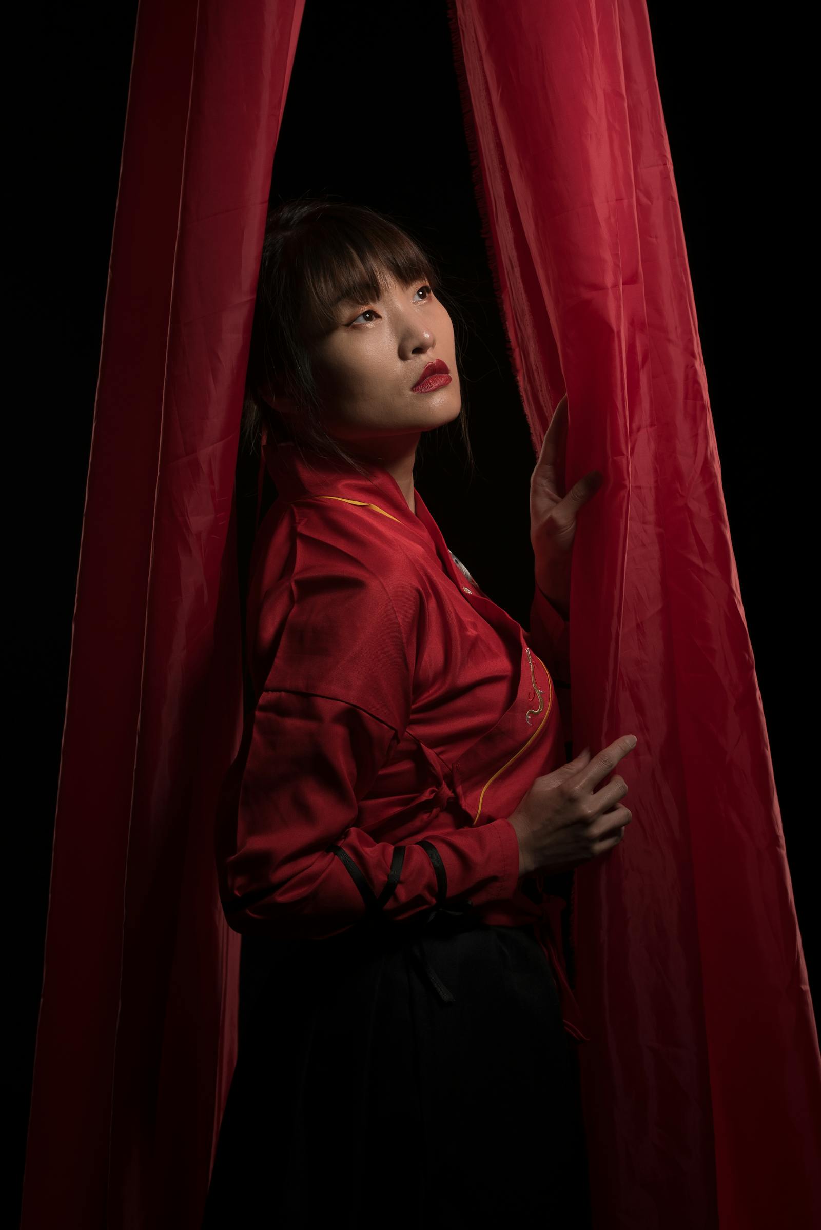 Curtains Rising Stage Red Photos, Download The BEST Free Curtains ...