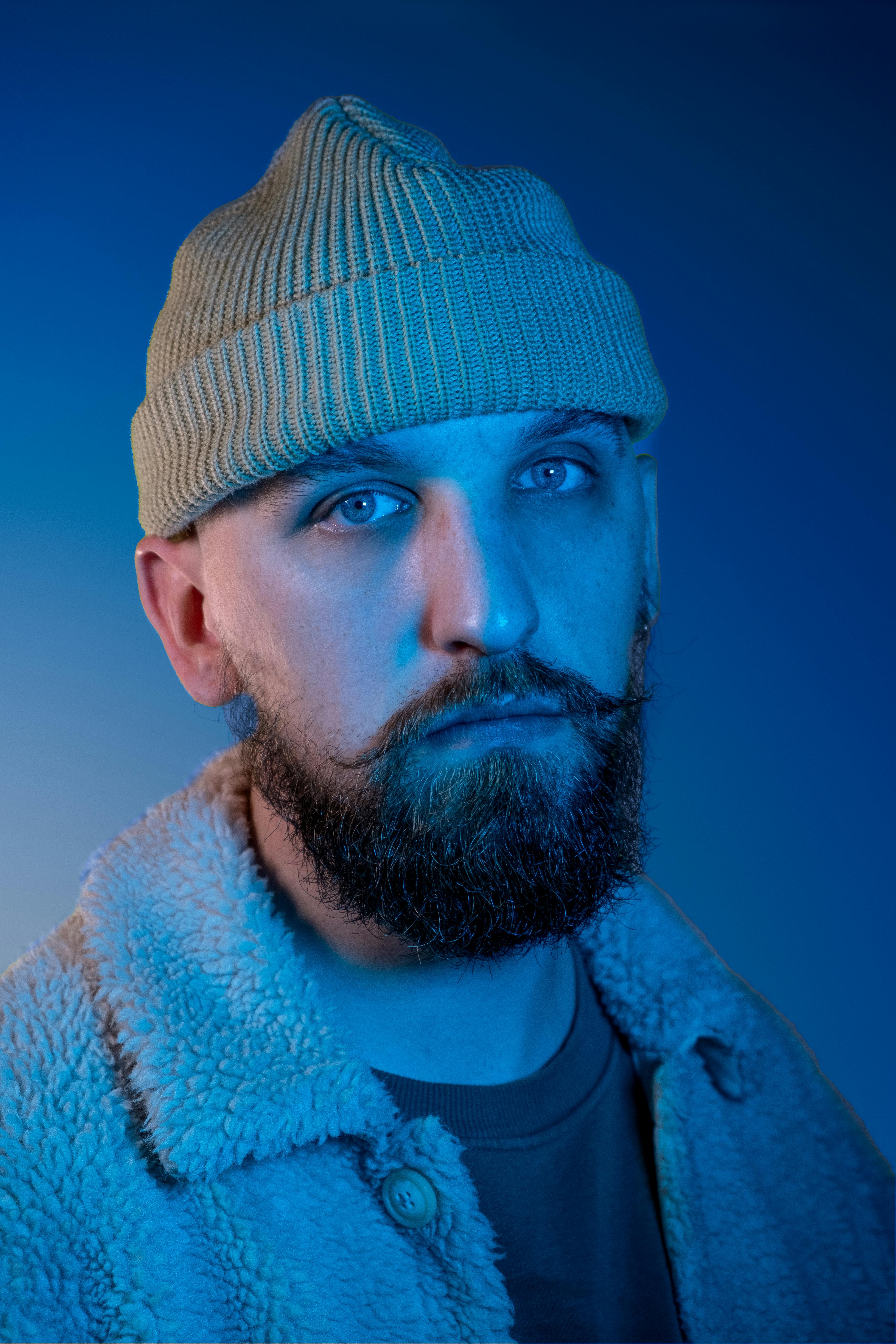 Looking Face Photos, Download The BEST Free Looking Face Stock Photos ...