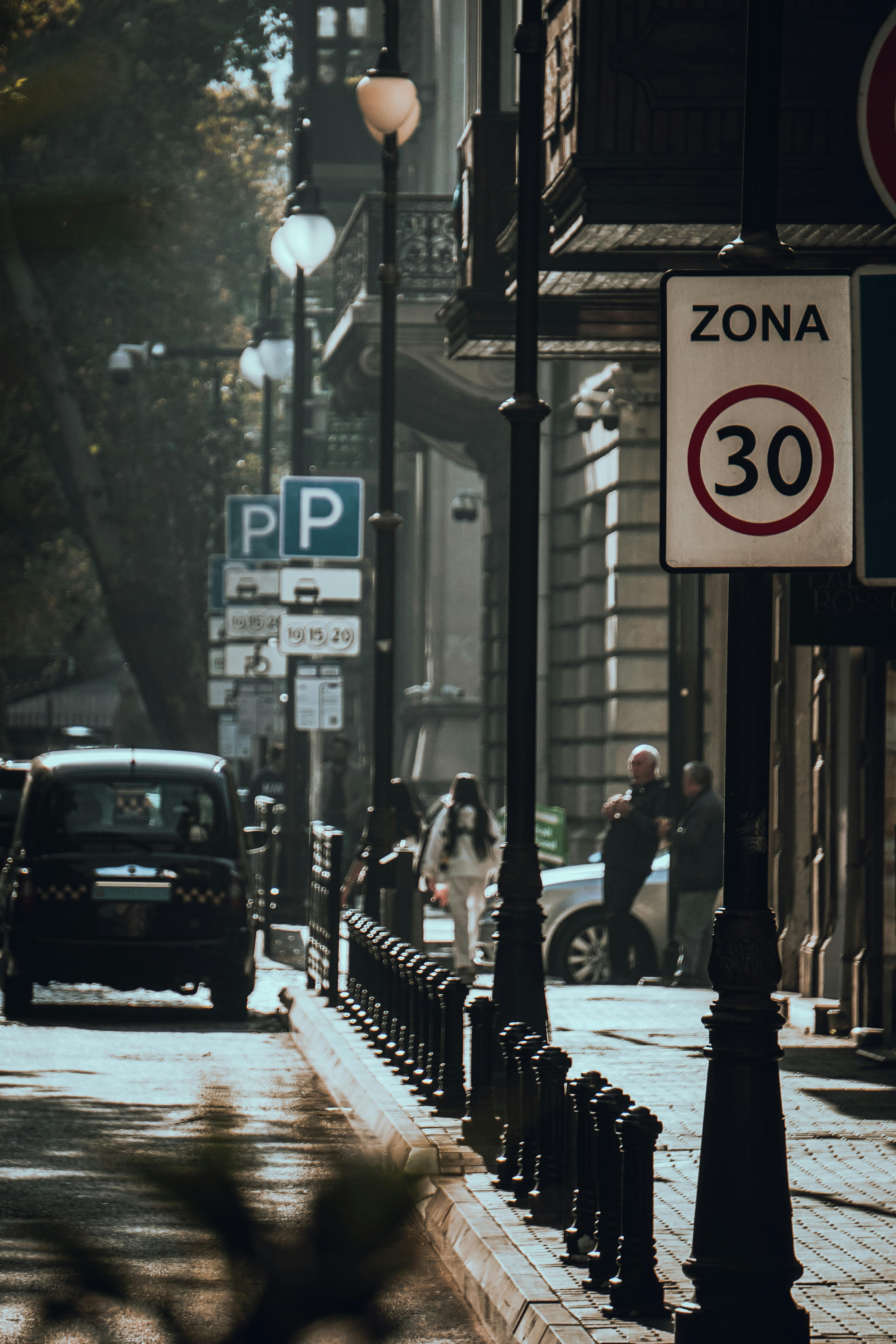 Speed Limit Road Sign on a City Street · Free Stock Photo