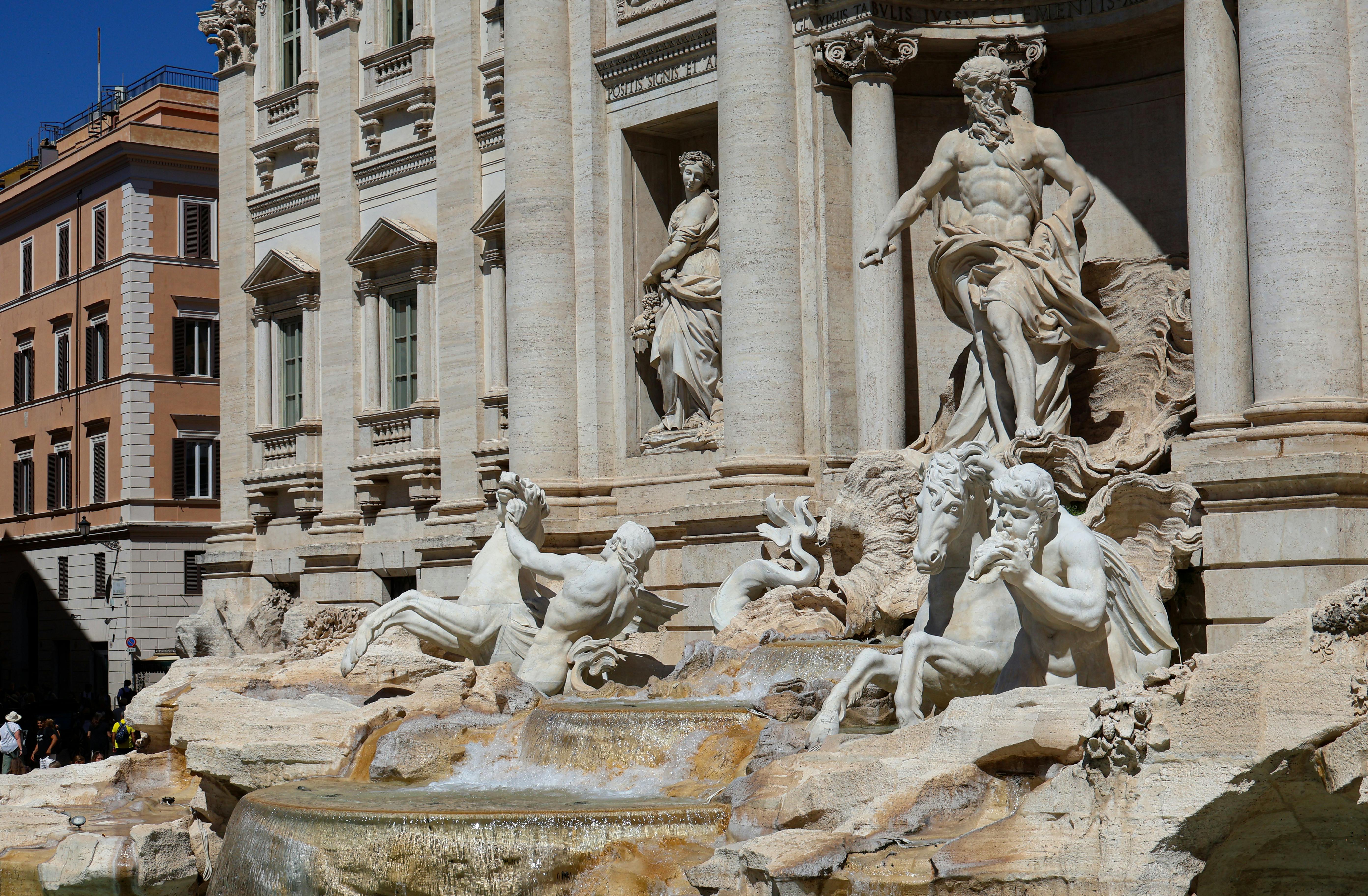 The Trevi Fountain · Free Stock Photo