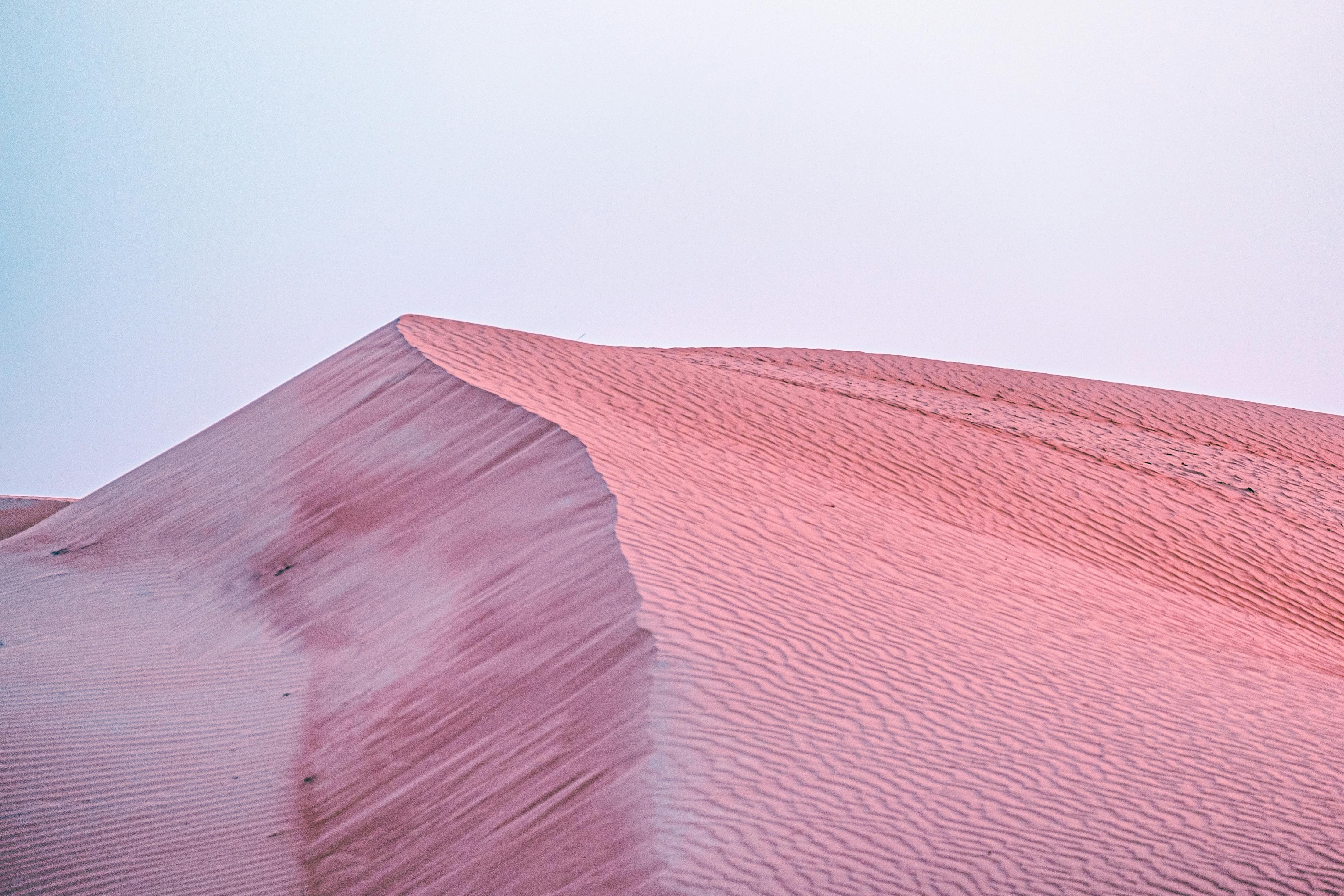 Dune on Barren Desert · Free Stock Photo