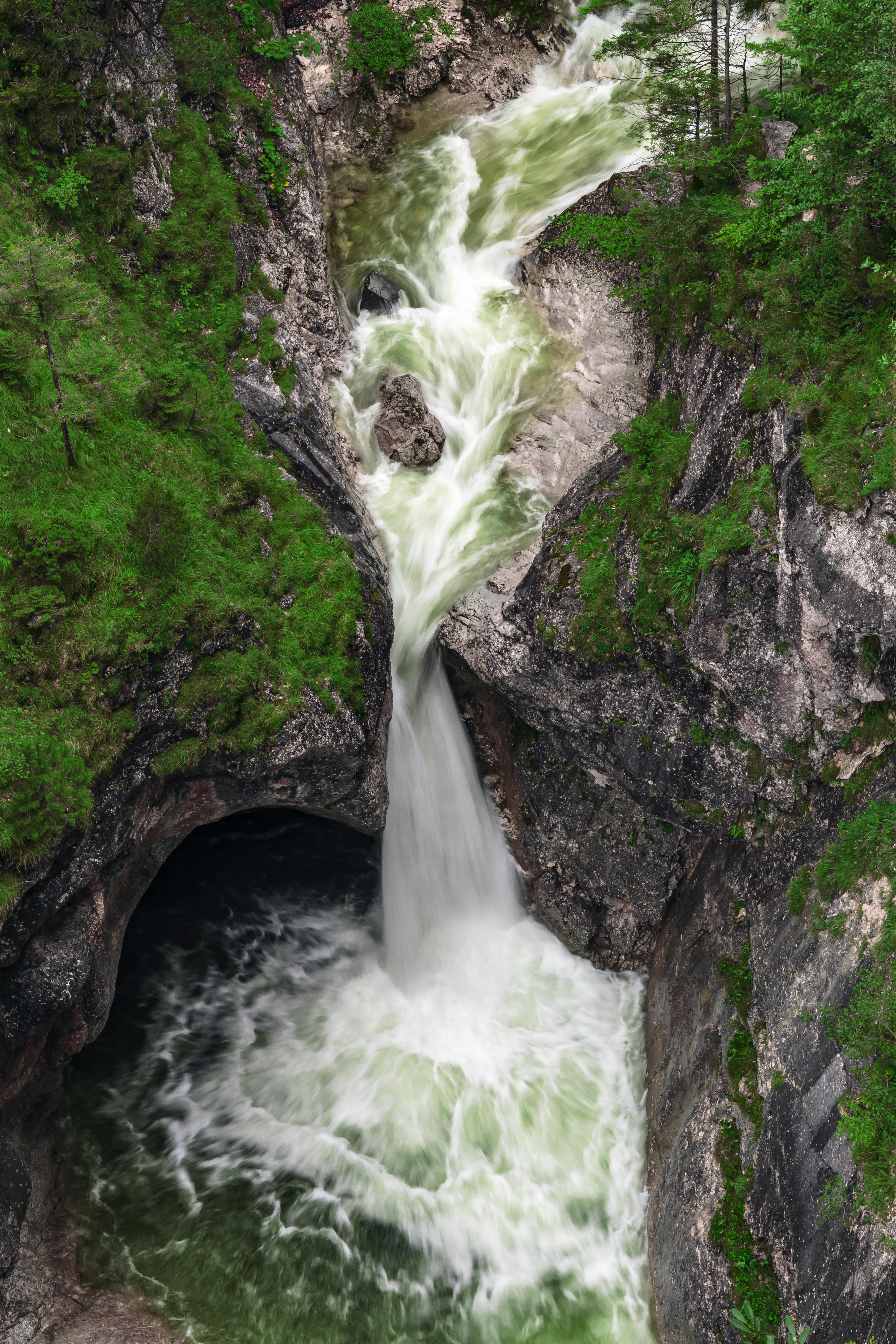 High-angle Photography of Waterfalls · Free Stock Photo
