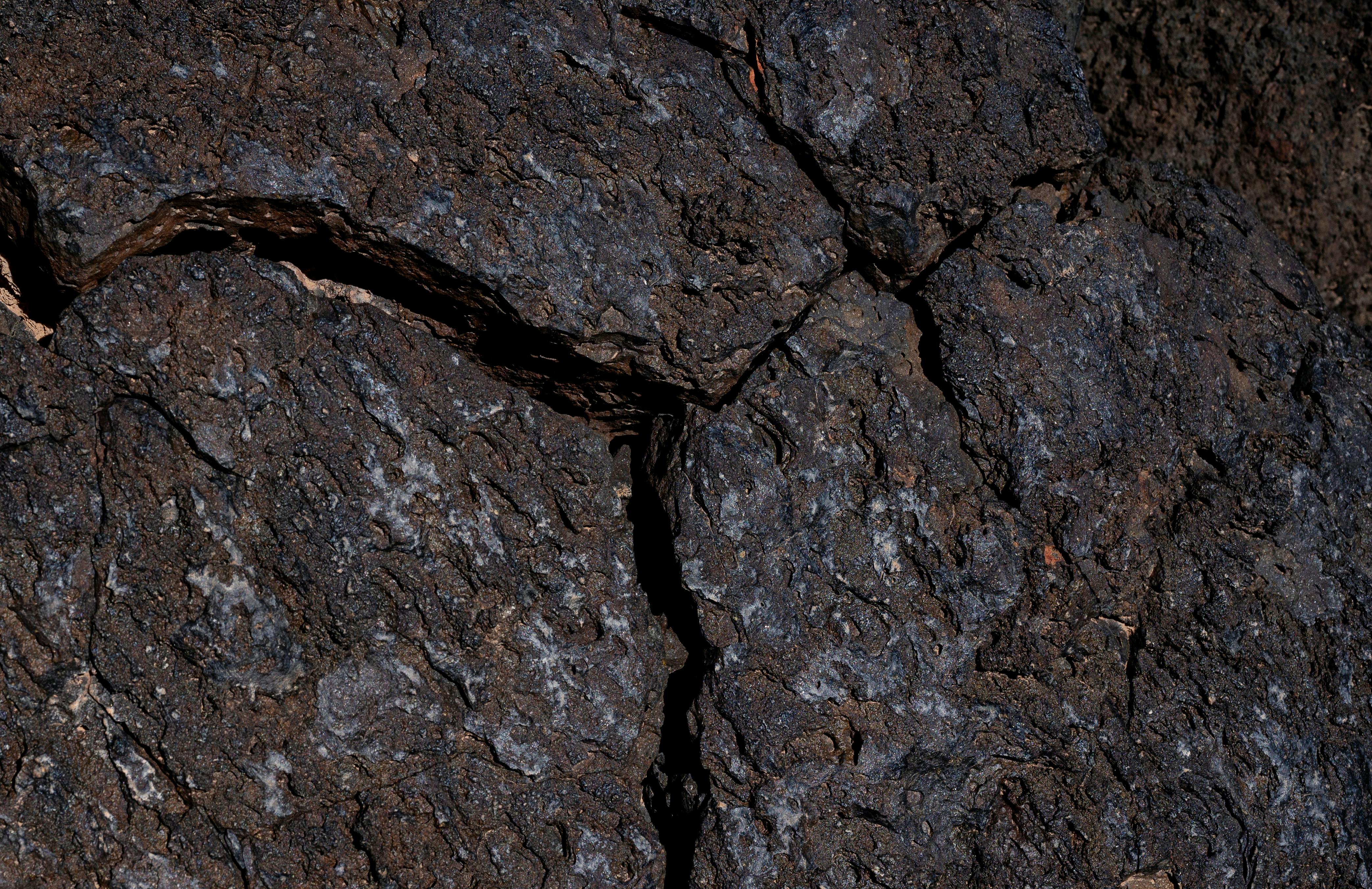 Close up of Cracks in Rock · Free Stock Photo