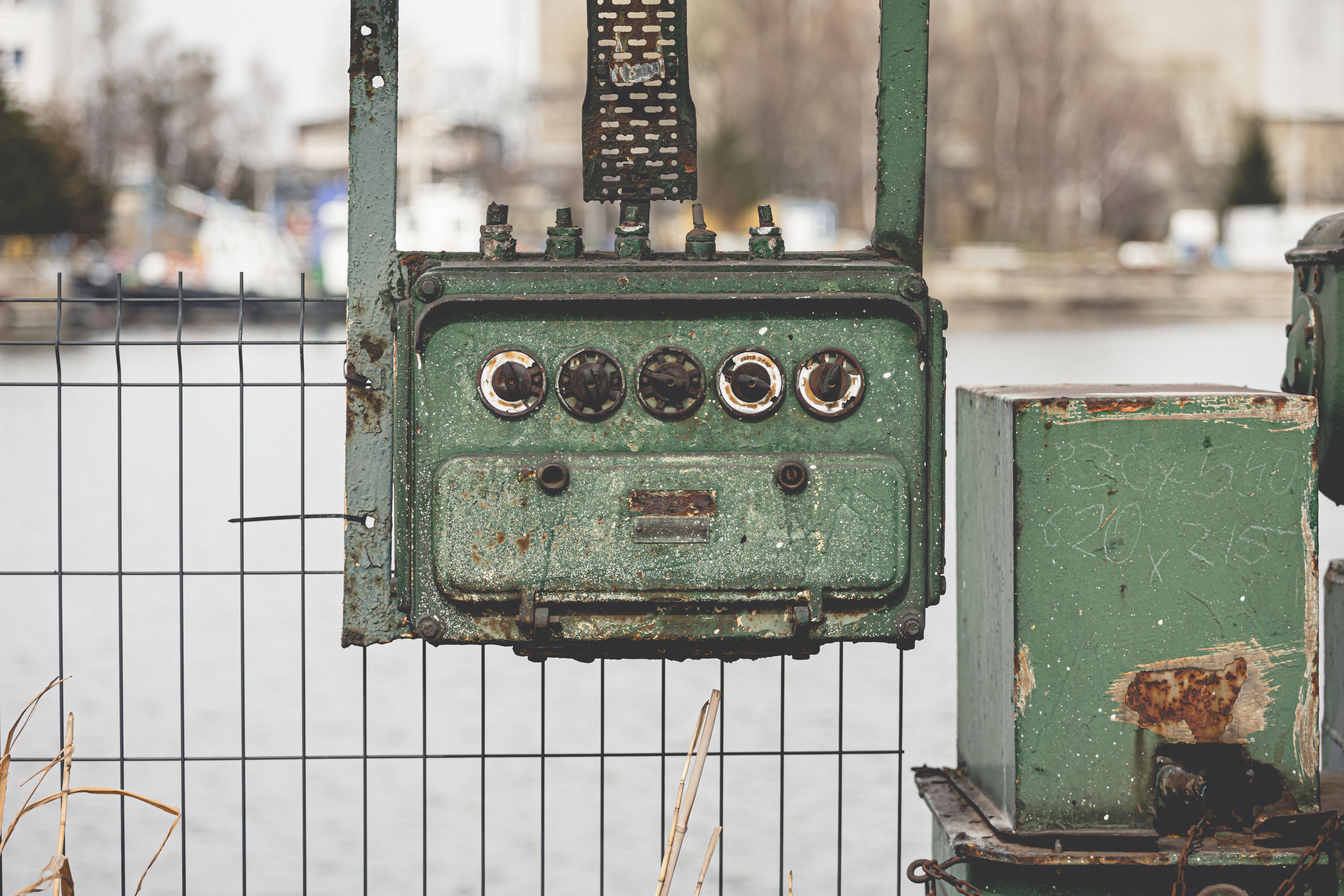 A green and white old fashioned control panel · Free Stock Photo
