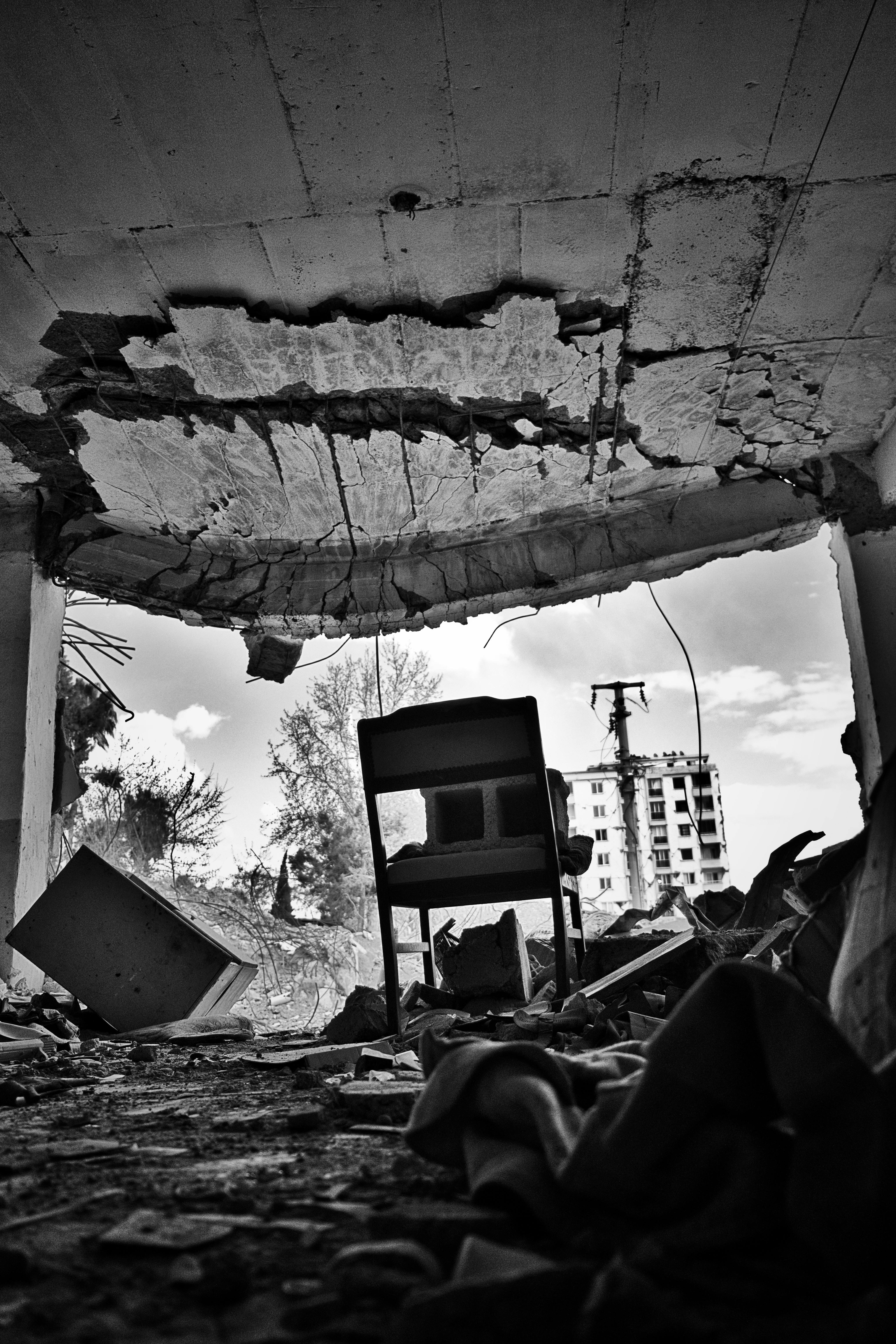 Chair In An Earthquake Photos, Download The BEST Free Chair In An ...