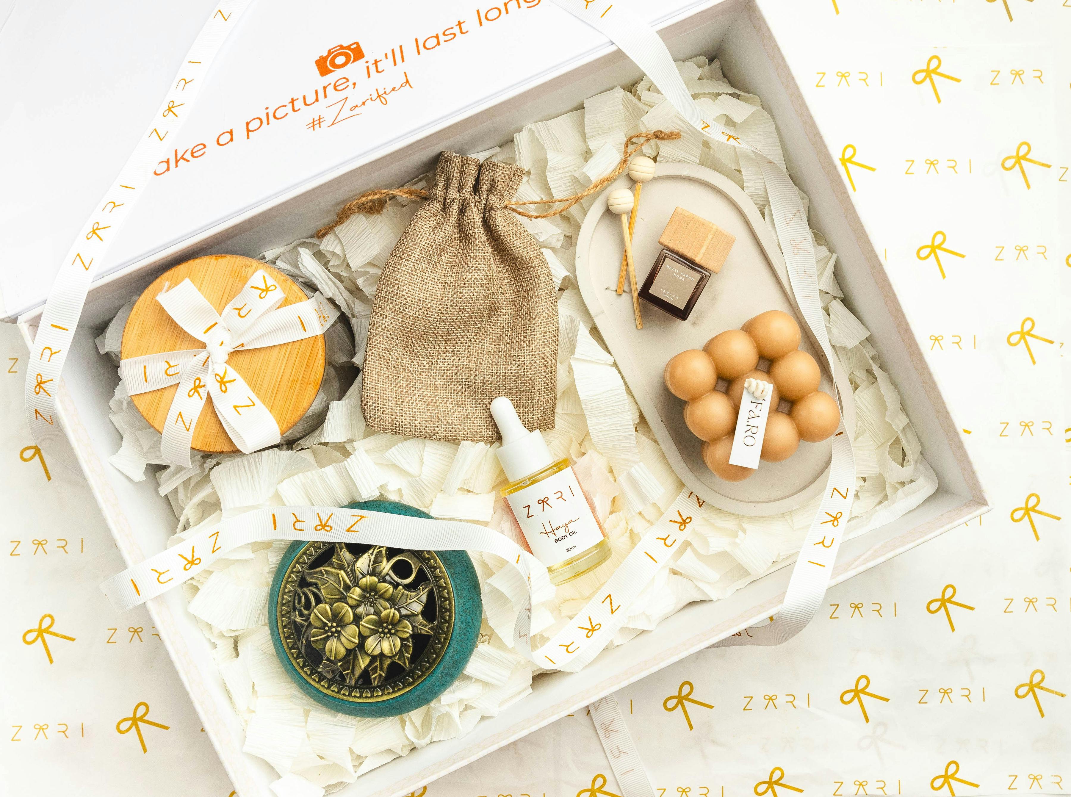 Decorations in Bright Box · Free Stock Photo