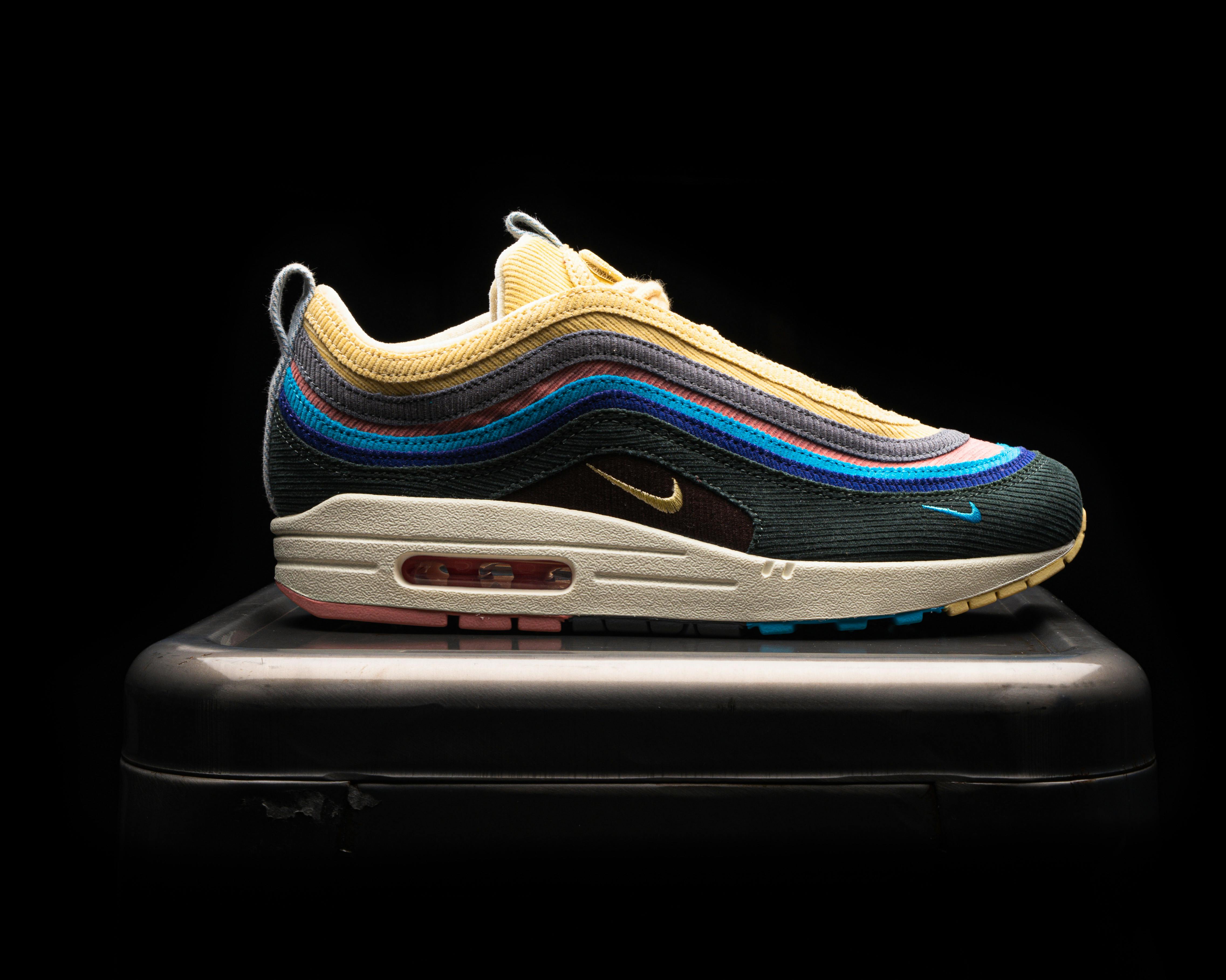 Display Sneaker Photos, Download The BEST Free Display Sneaker Stock ...