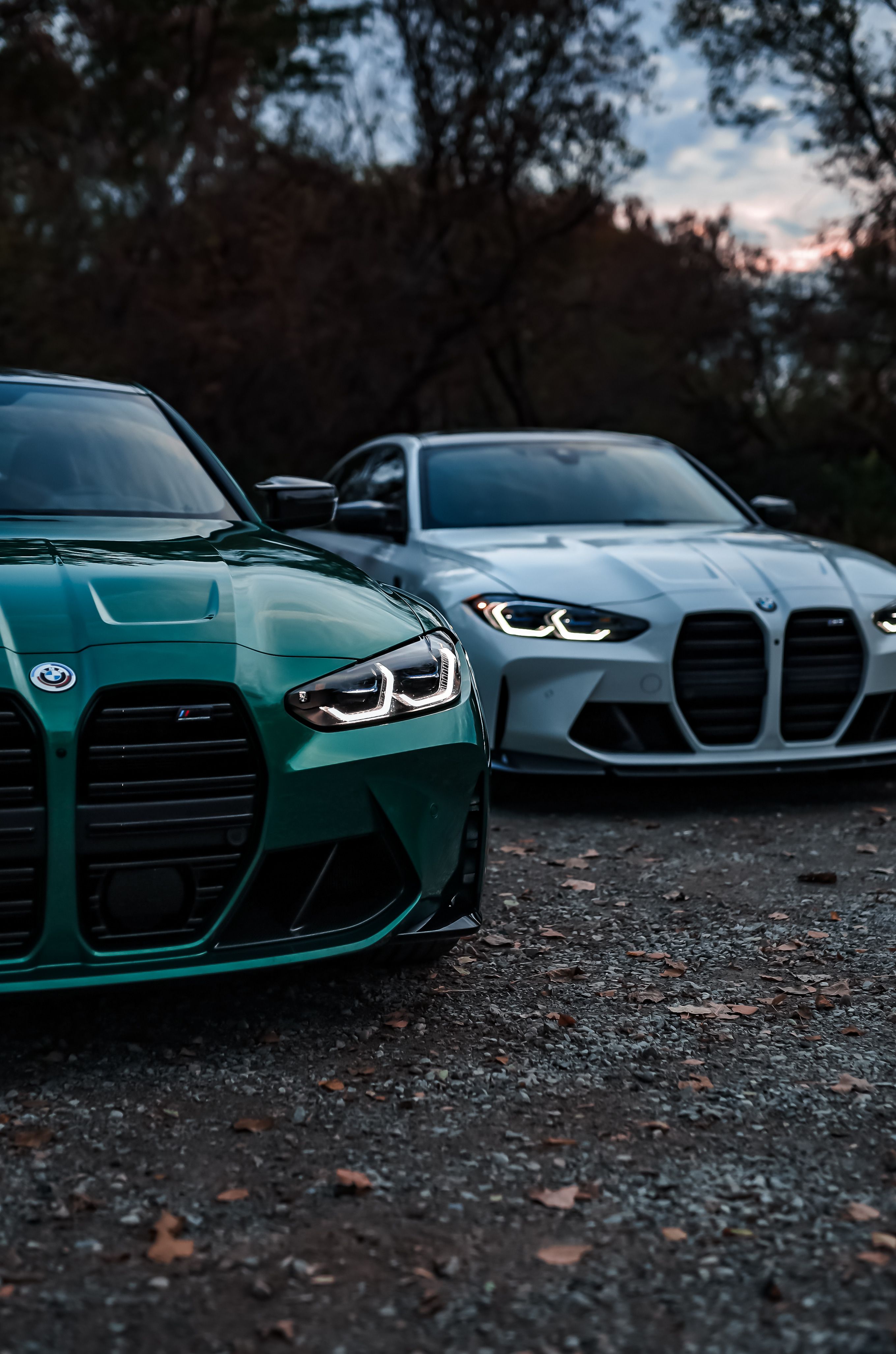 Dois Bmw M3 Estacionados Um Ao Lado Do Outro · Foto profissional gratuita