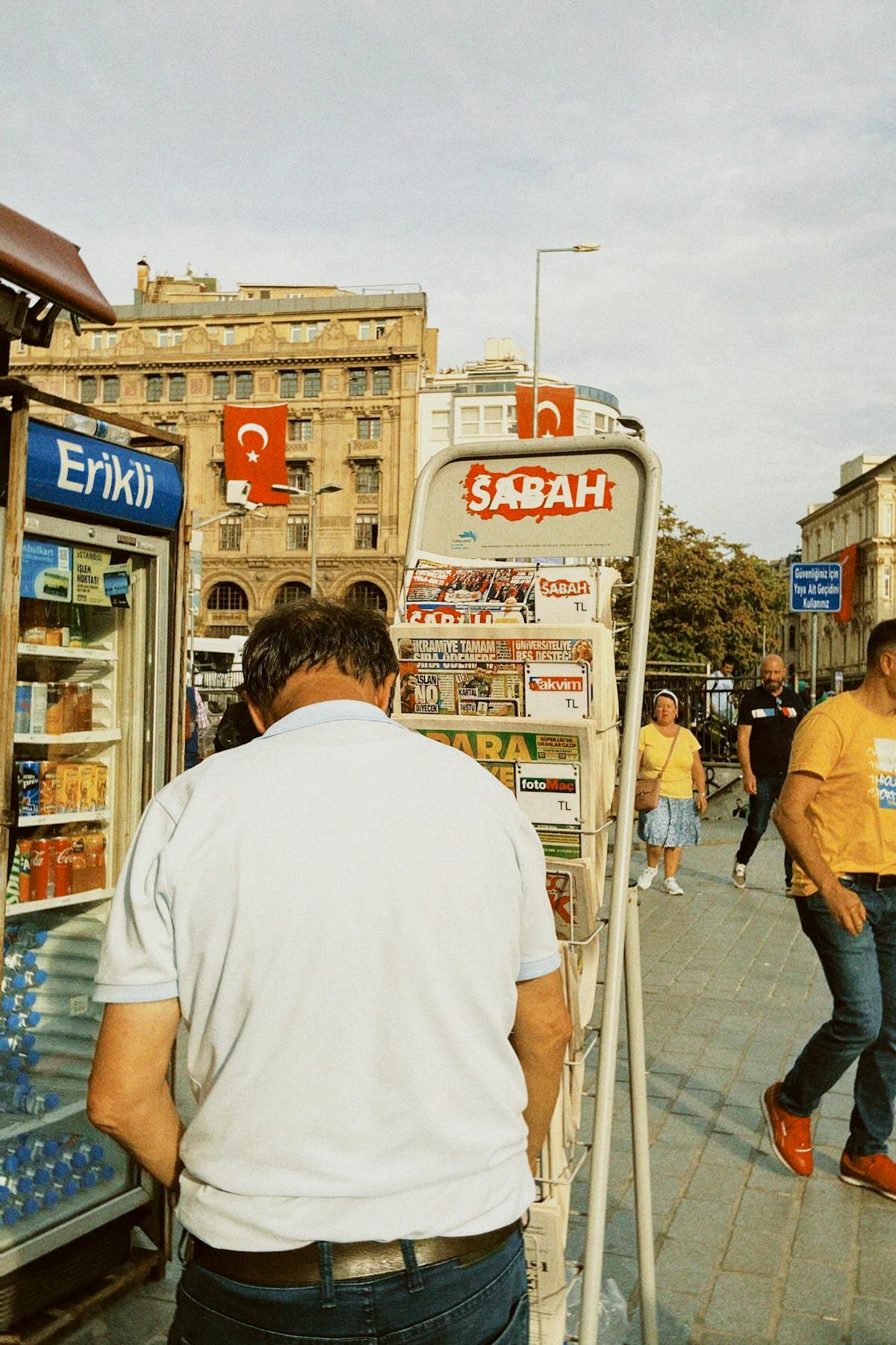 Kiosk Stand Photos, Download The BEST Free Kiosk Stand Stock Photos ...