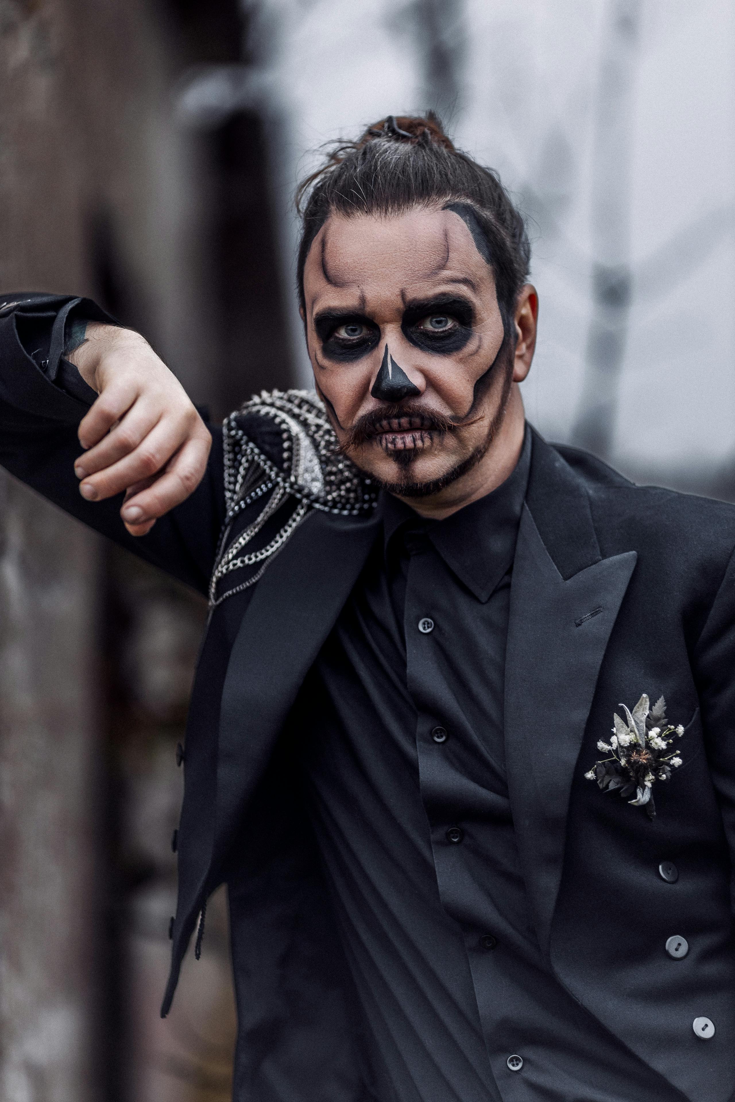 Unseen Man In Suit Photos, Download The BEST Free Unseen Man In Suit ...