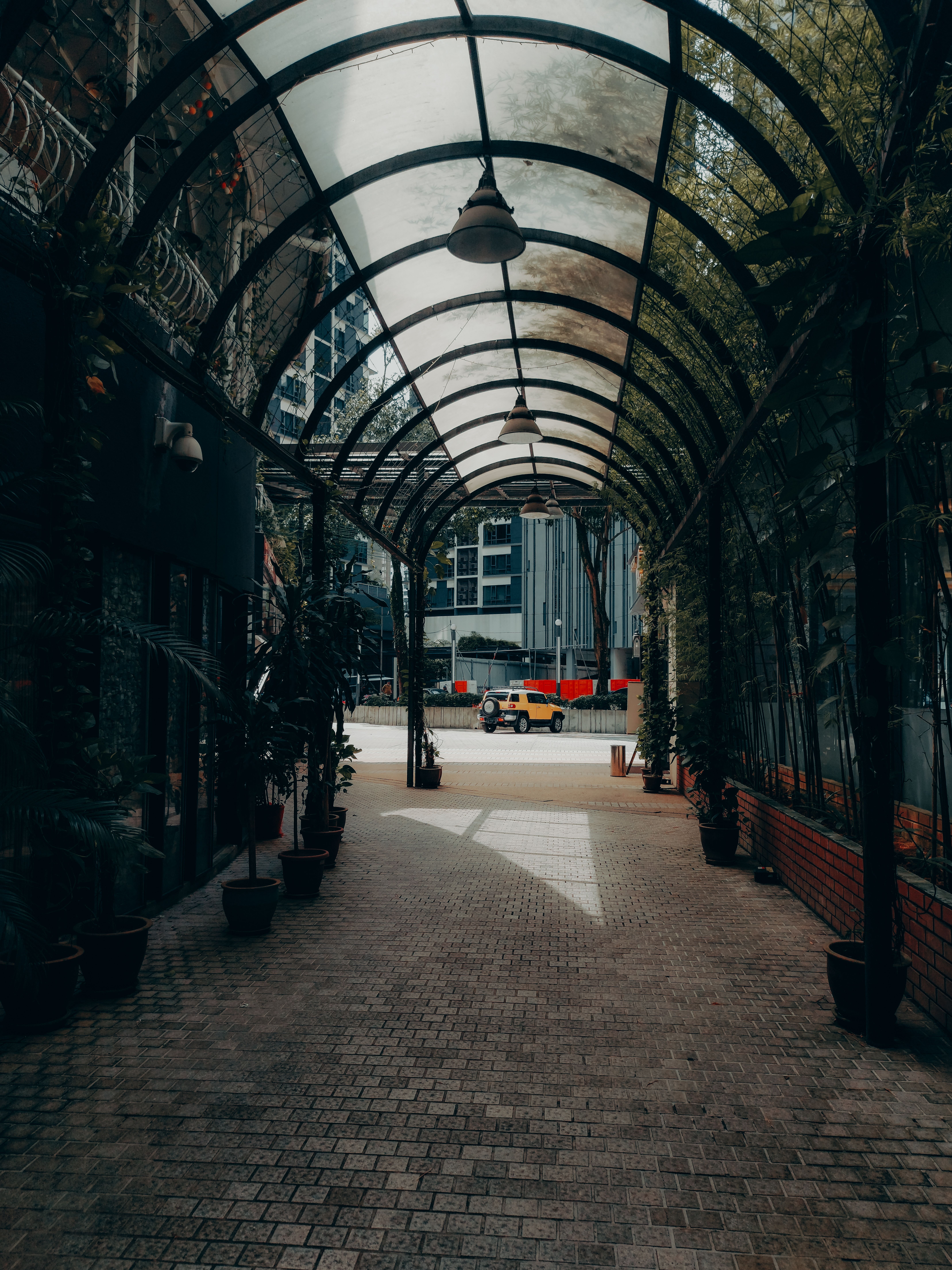 Photo of an Alley · Free Stock Photo