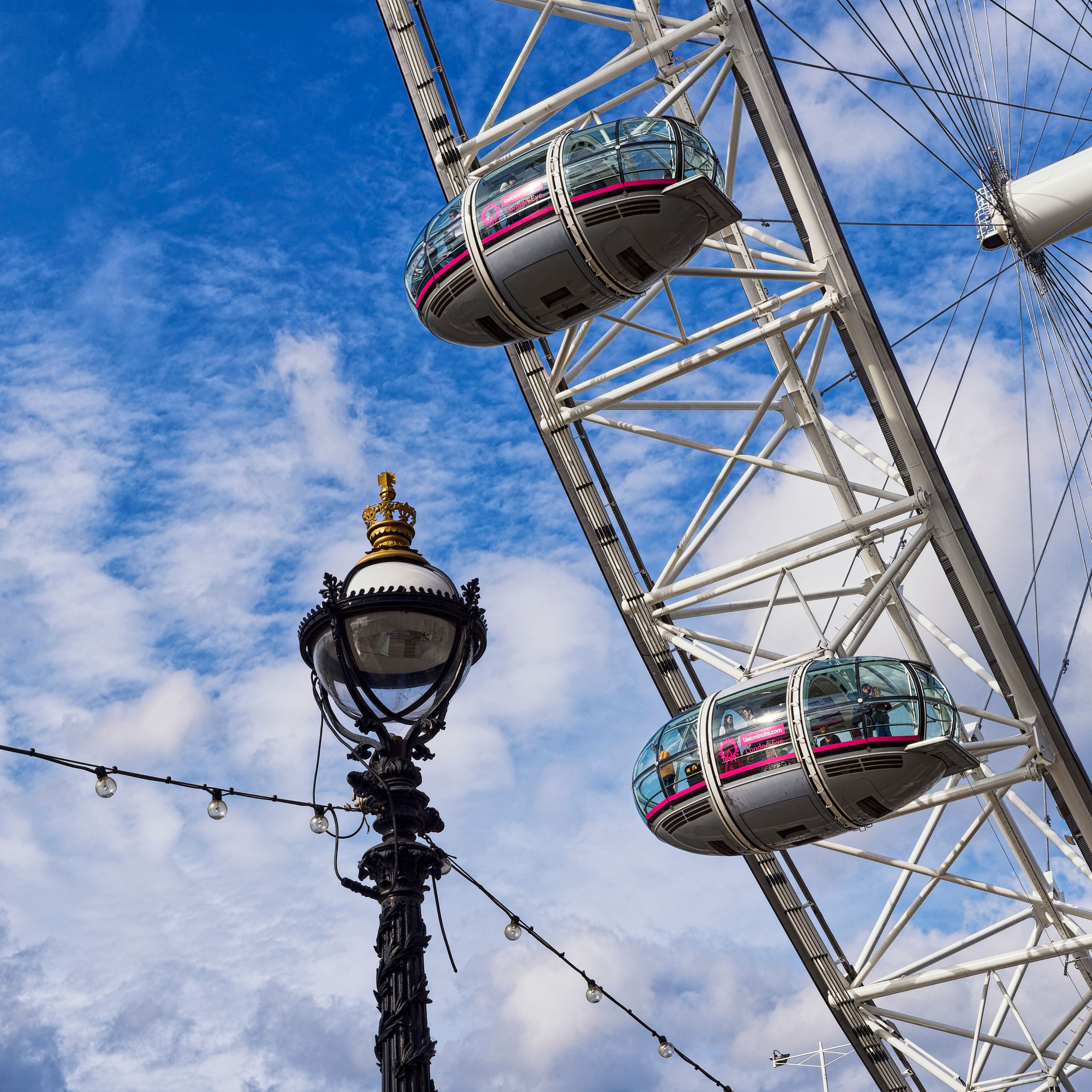 Cabins of London Eye Ferris Wheel · Free Stock Photo