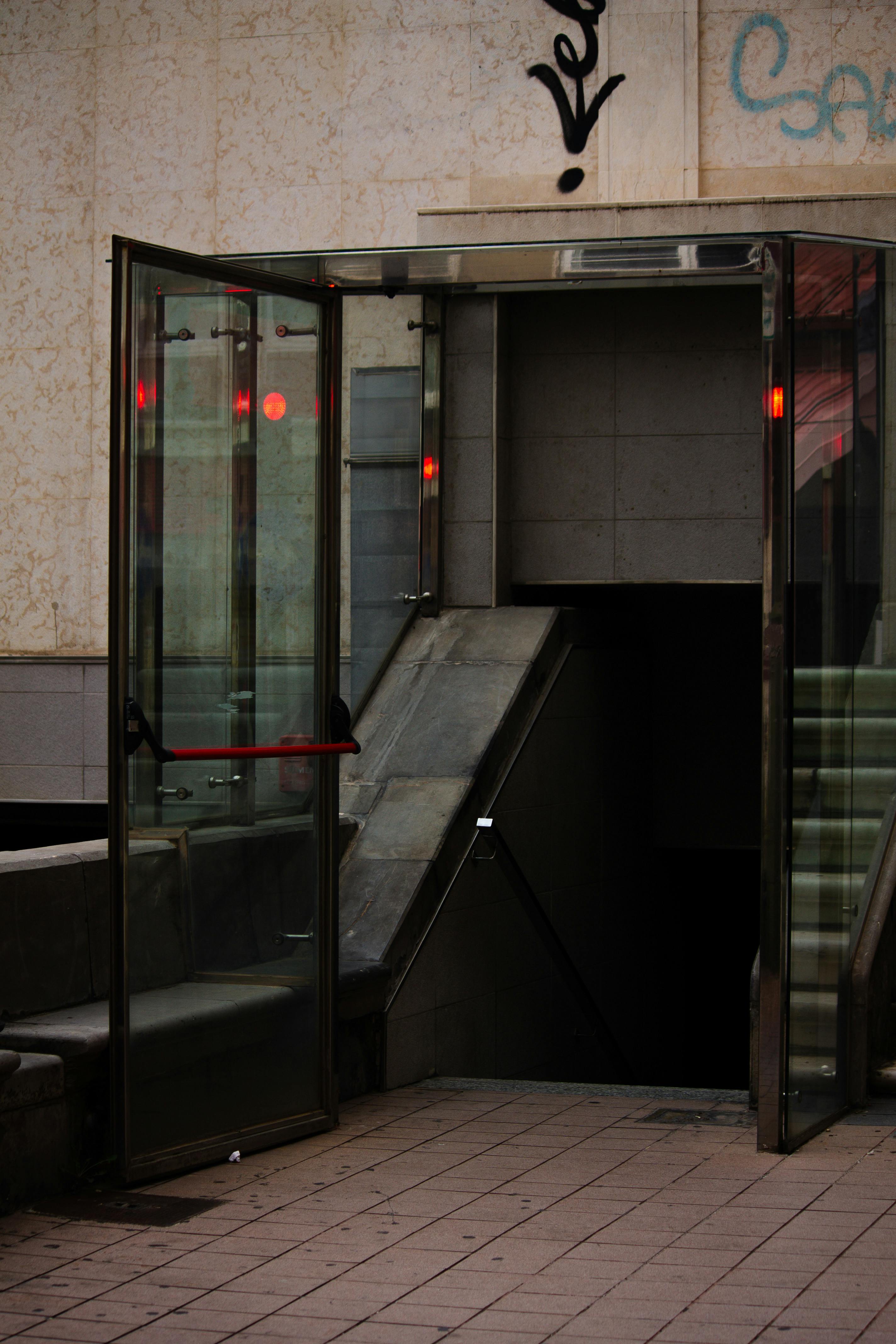 Tunnel Beast Photos, Download The BEST Free Tunnel Beast Stock Photos ...