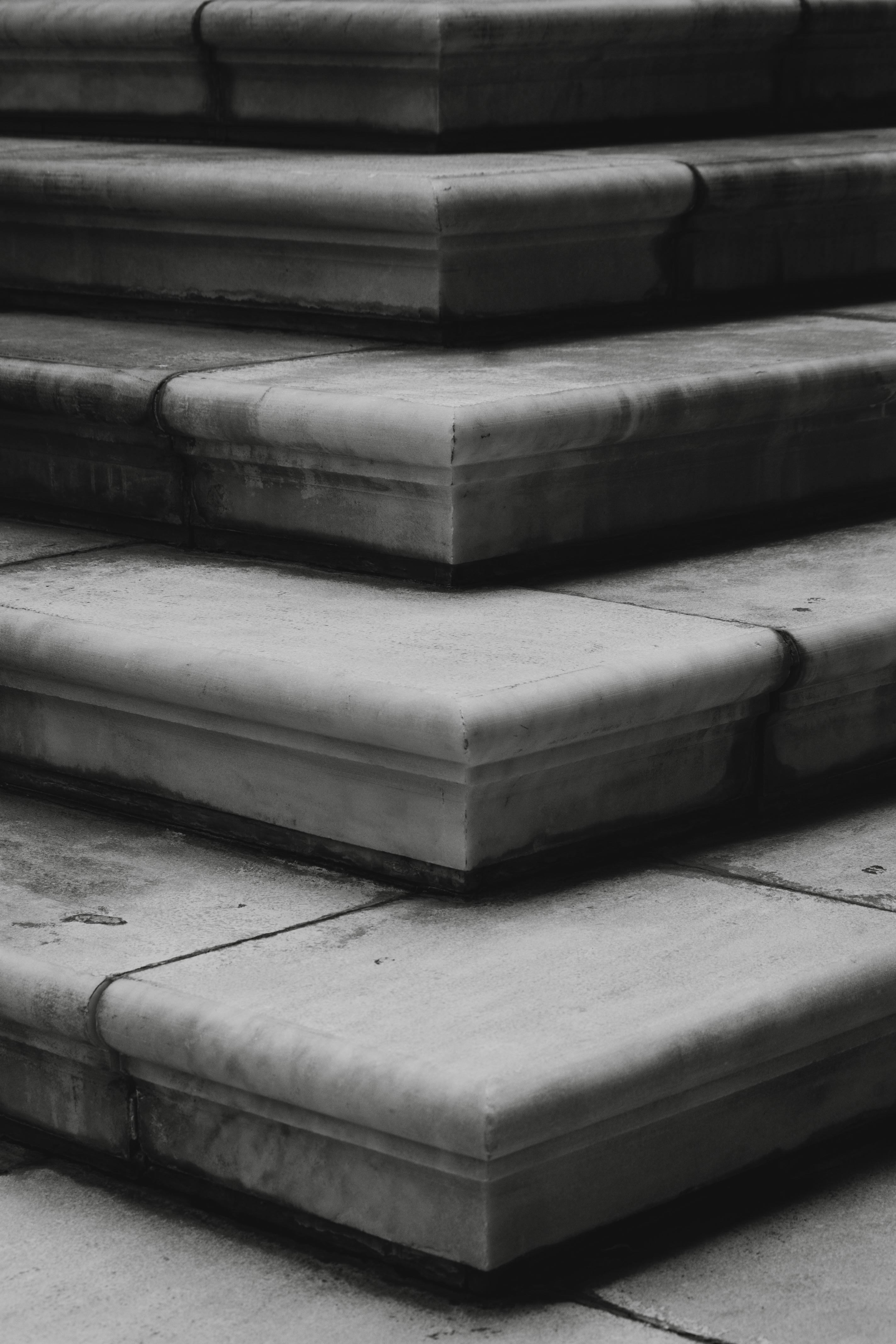 Corners of Steps · Free Stock Photo