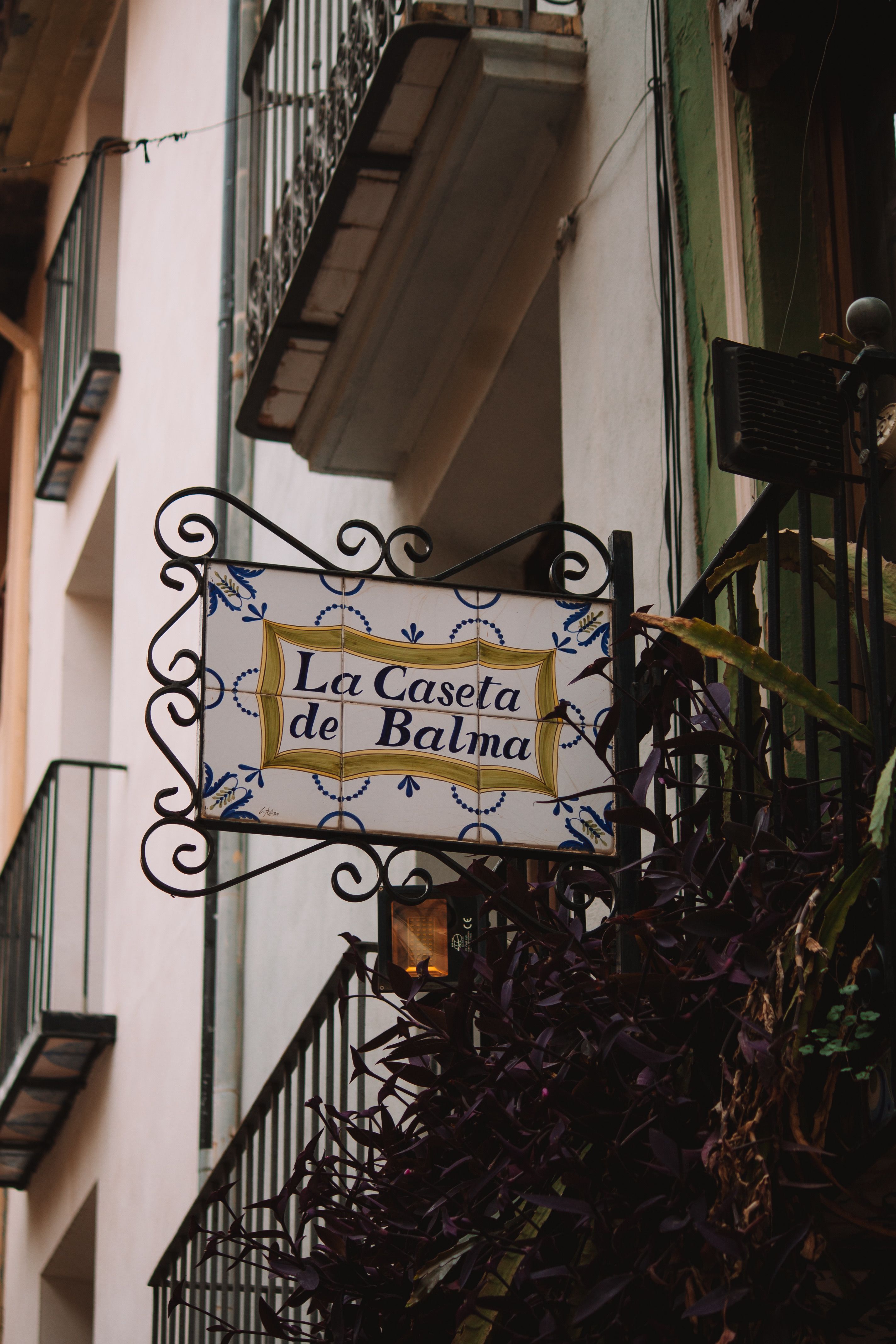 Sign on Balcony · Free Stock Photo