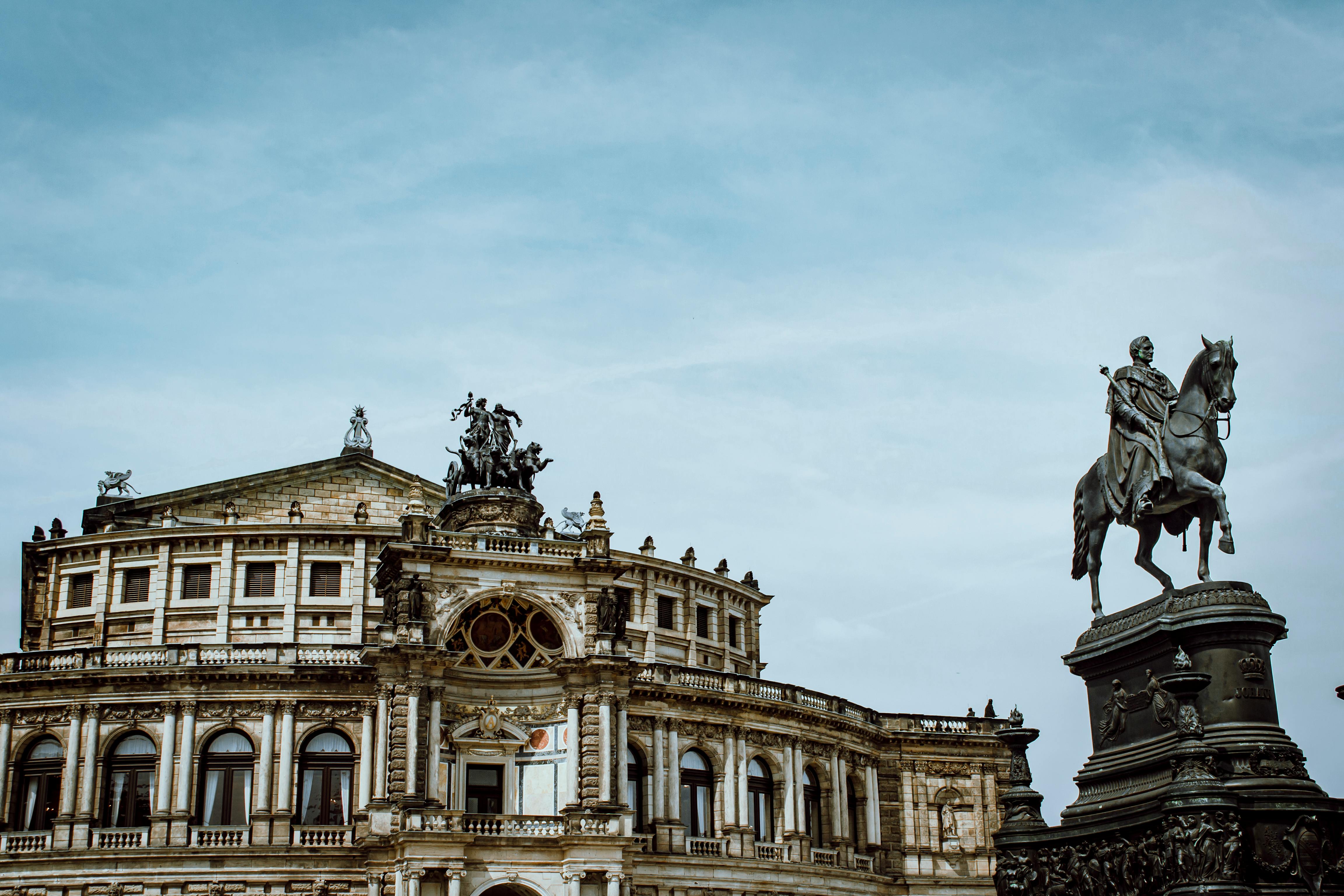 Job Statue Photos, Download The BEST Free Job Statue Stock Photos & HD ...