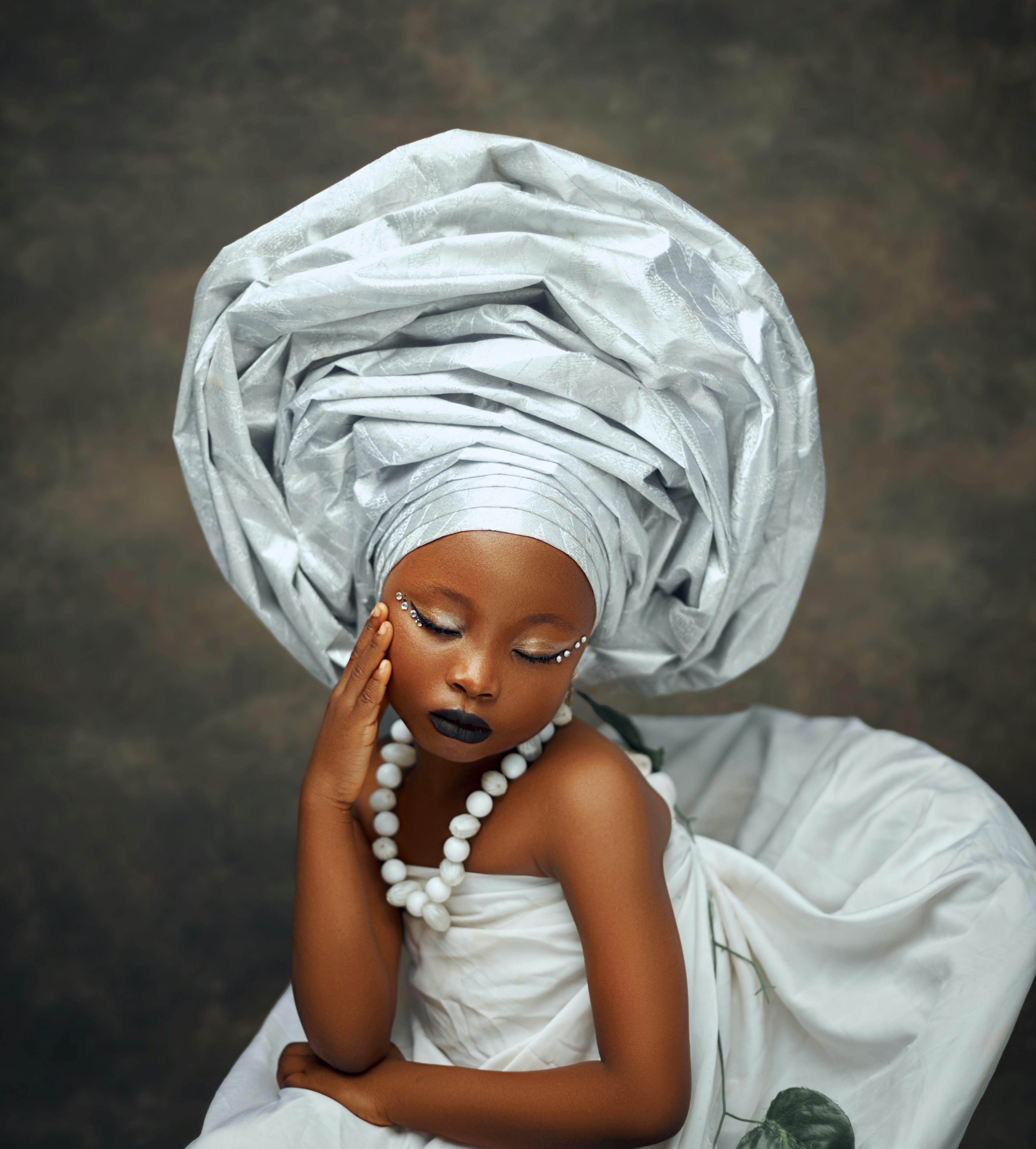 Gele Texter Photos, Download The BEST Free Gele Texter Stock Photos ...