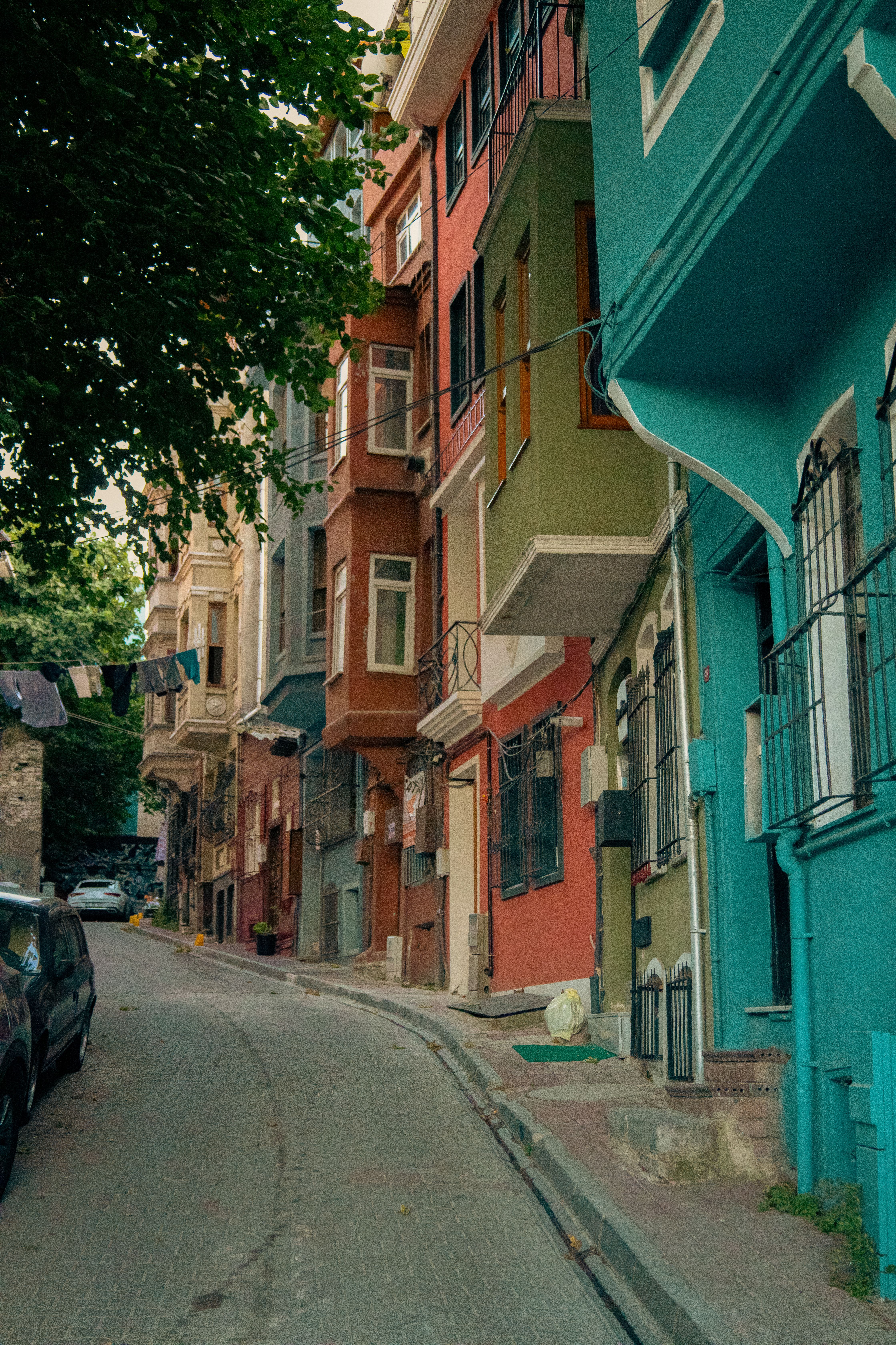 Narrow Street with Colorful Buildings in Town in Turkey · Free Stock Photo