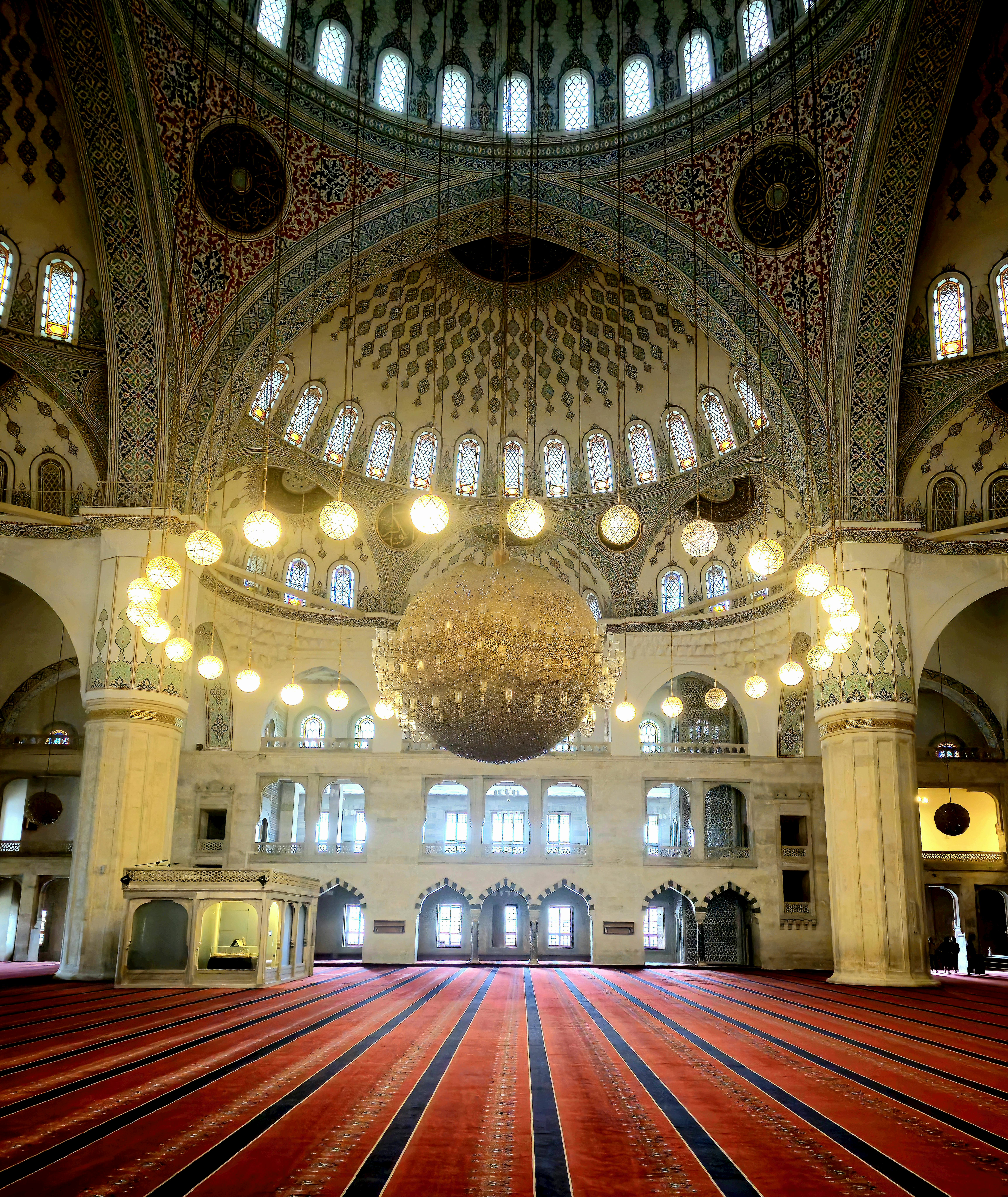 Modern Interior of Mosque · Free Stock Photo