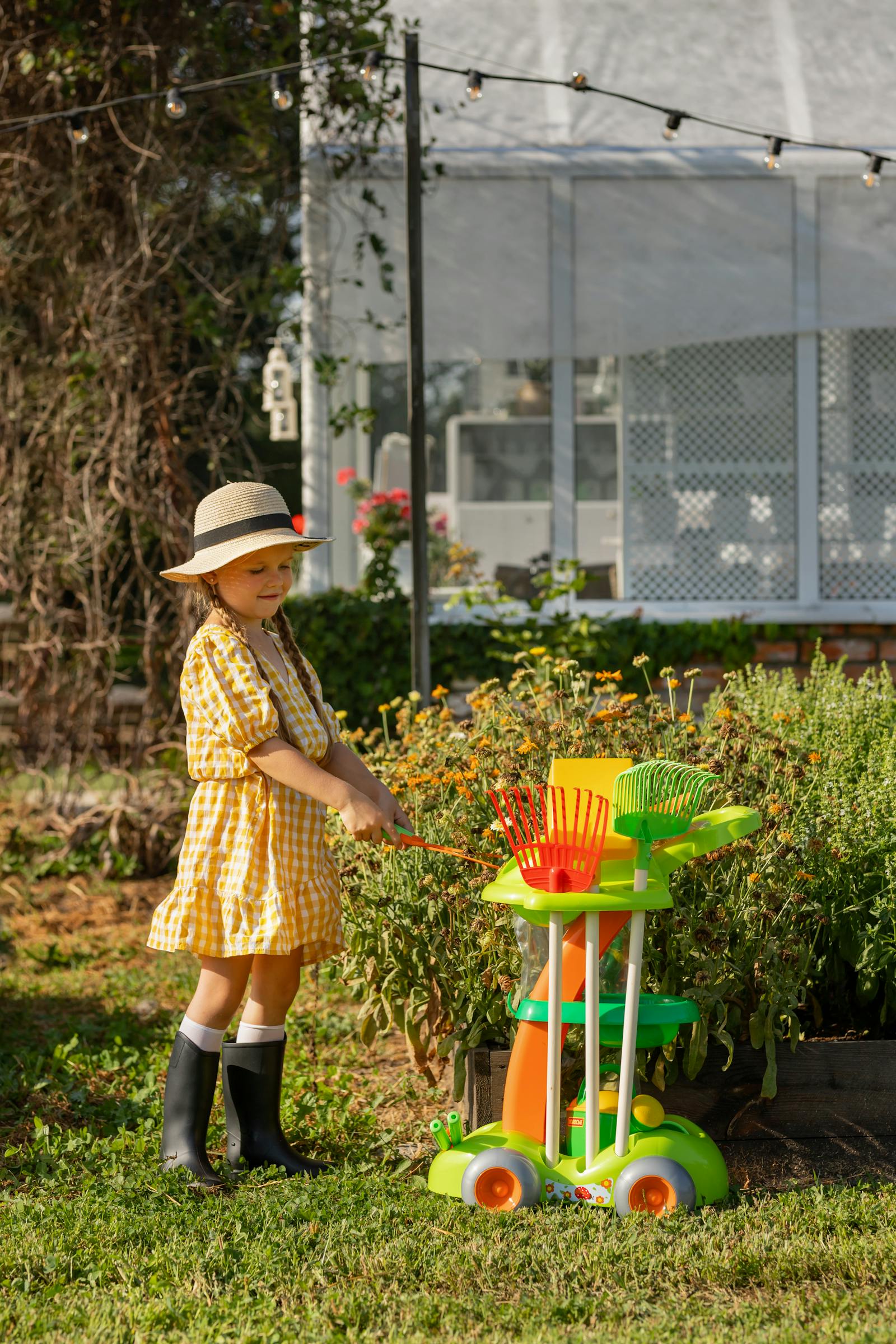 Girl Hat Photos, Download The BEST Free Girl Hat Stock Photos & HD Images