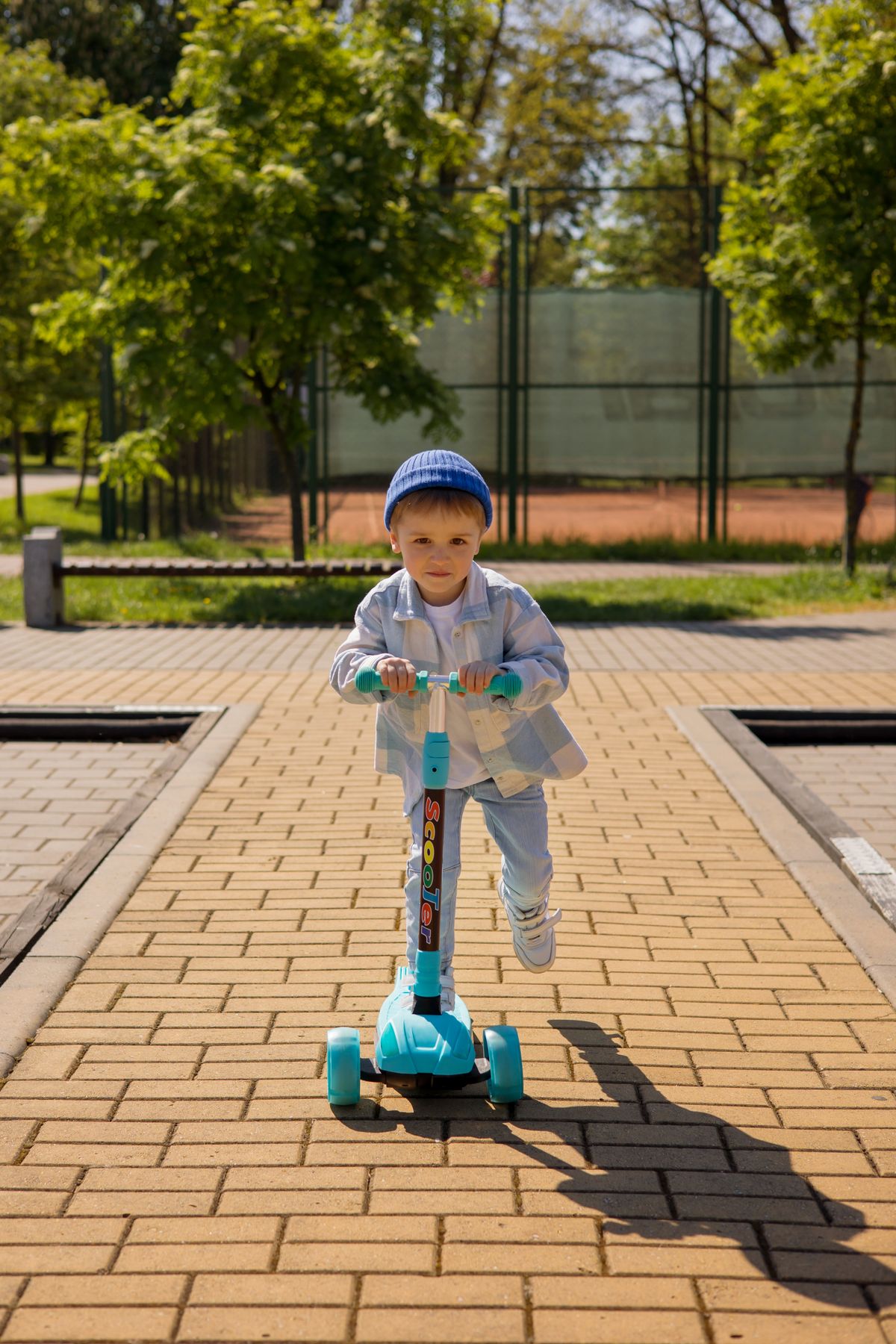 Scooter Maps Photos, Download The BEST Free Scooter Maps Stock Photos ...
