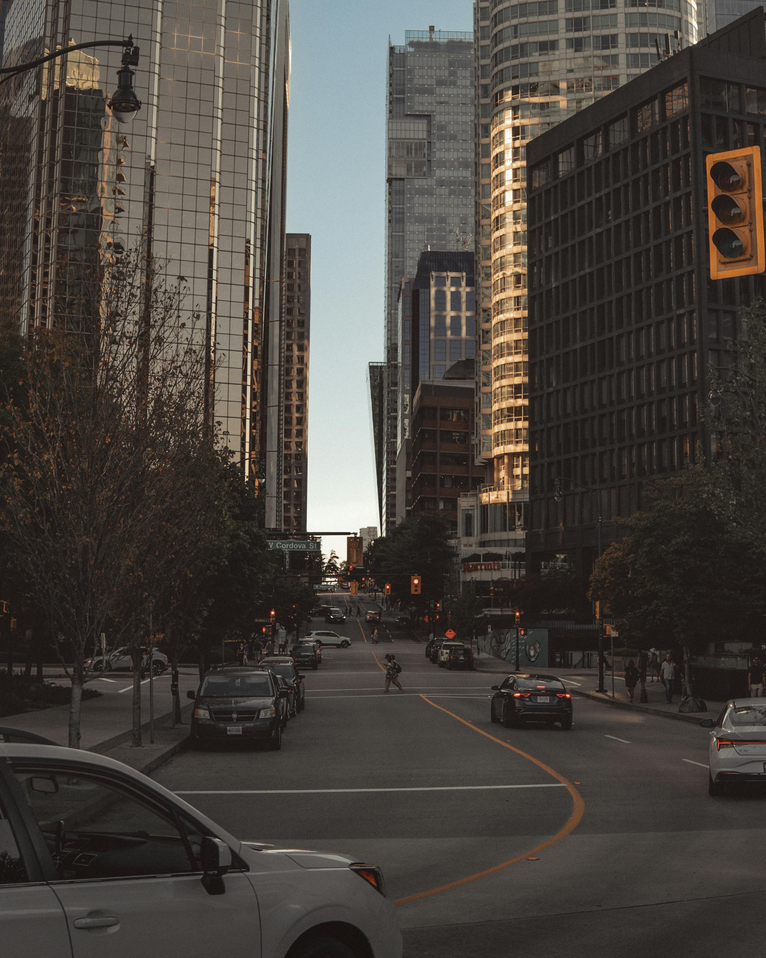 Avenue in Downtown of Vancouver, Canada · Free Stock Photo