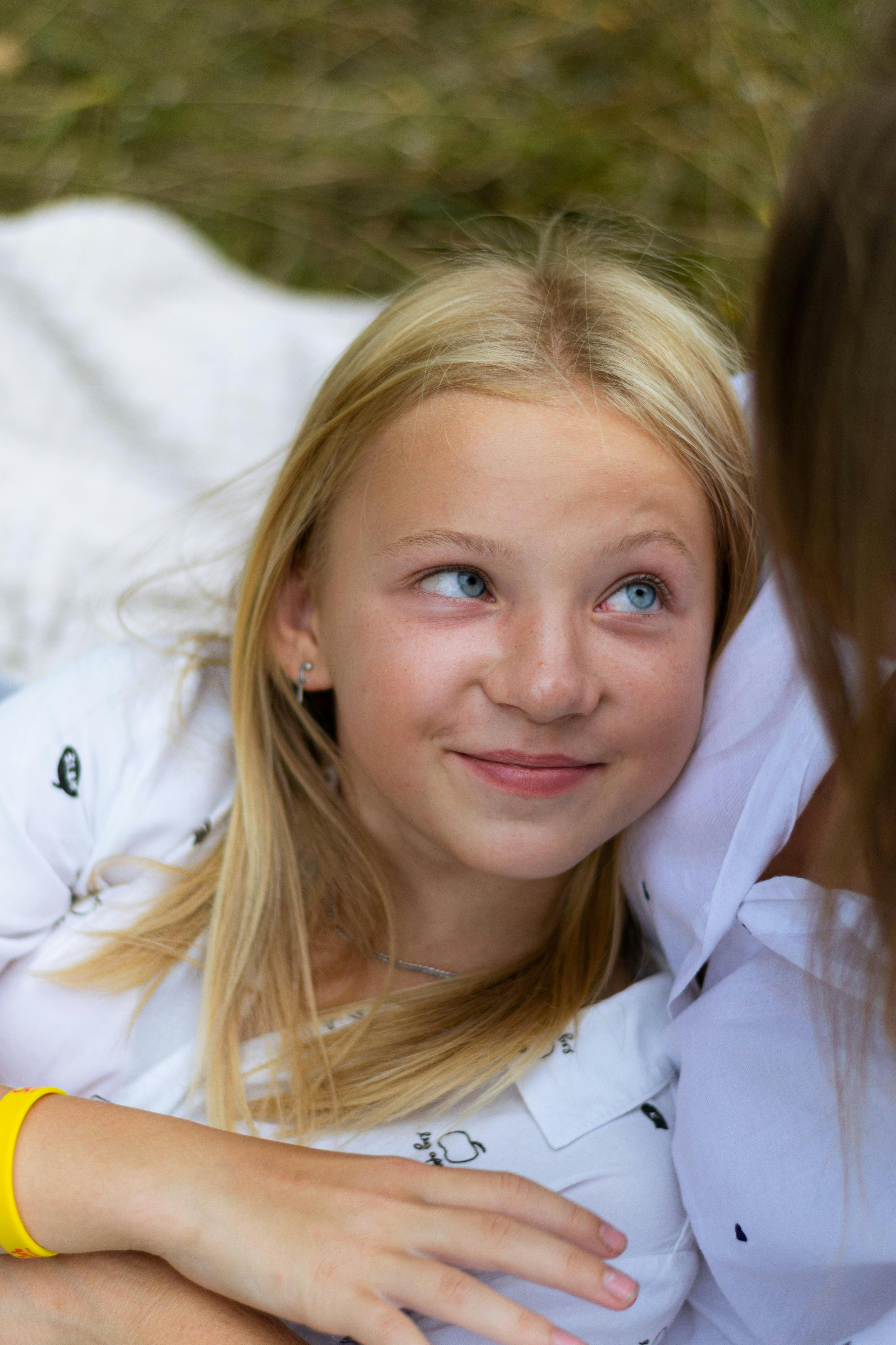 Spot Face Girl Photos, Download The BEST Free Spot Face Girl Stock ...