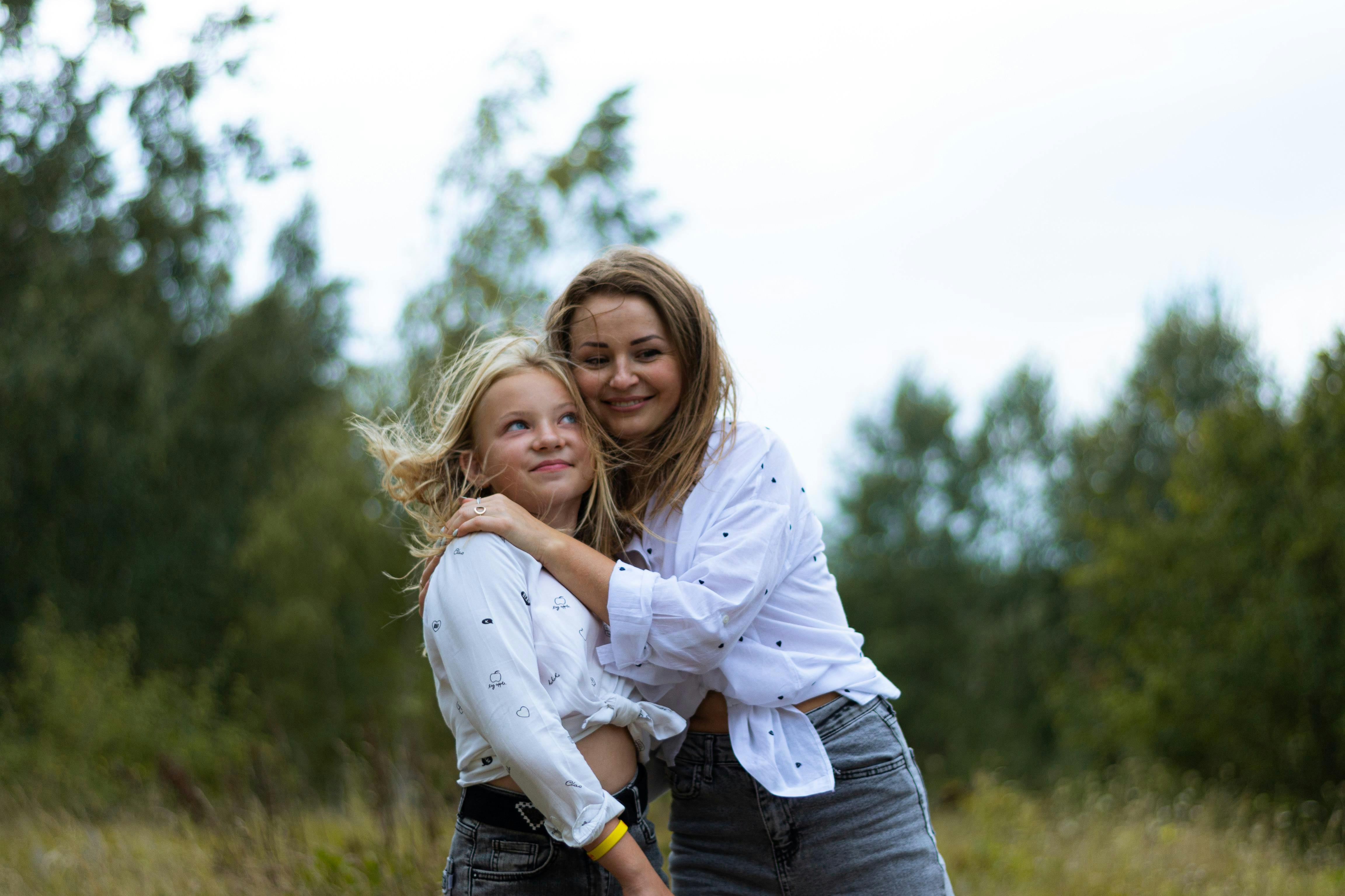 Three Quarter Pose Photos, Download The BEST Free Three Quarter Pose ...