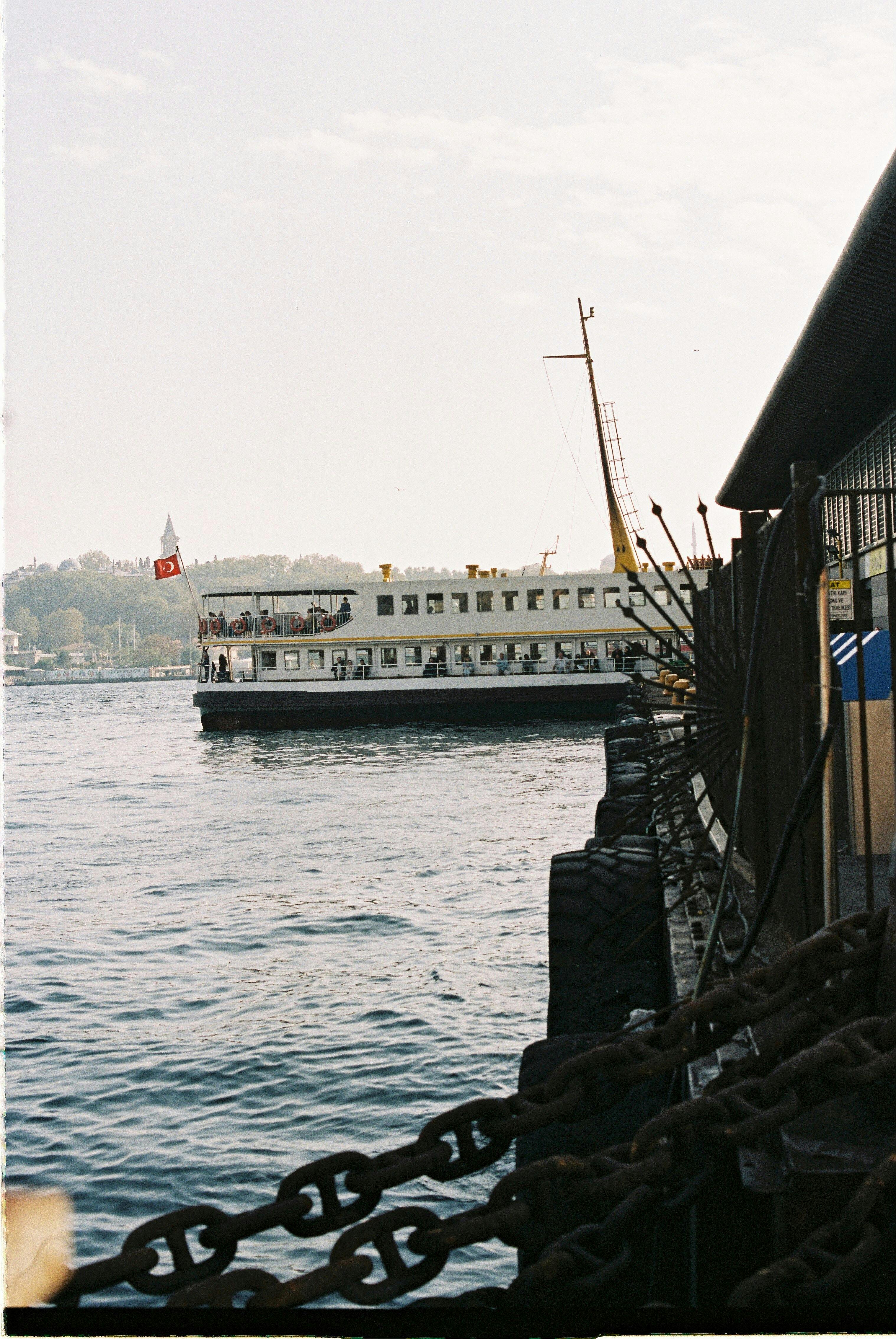 Strait Trappen Photos, Download The BEST Free Strait Trappen Stock ...