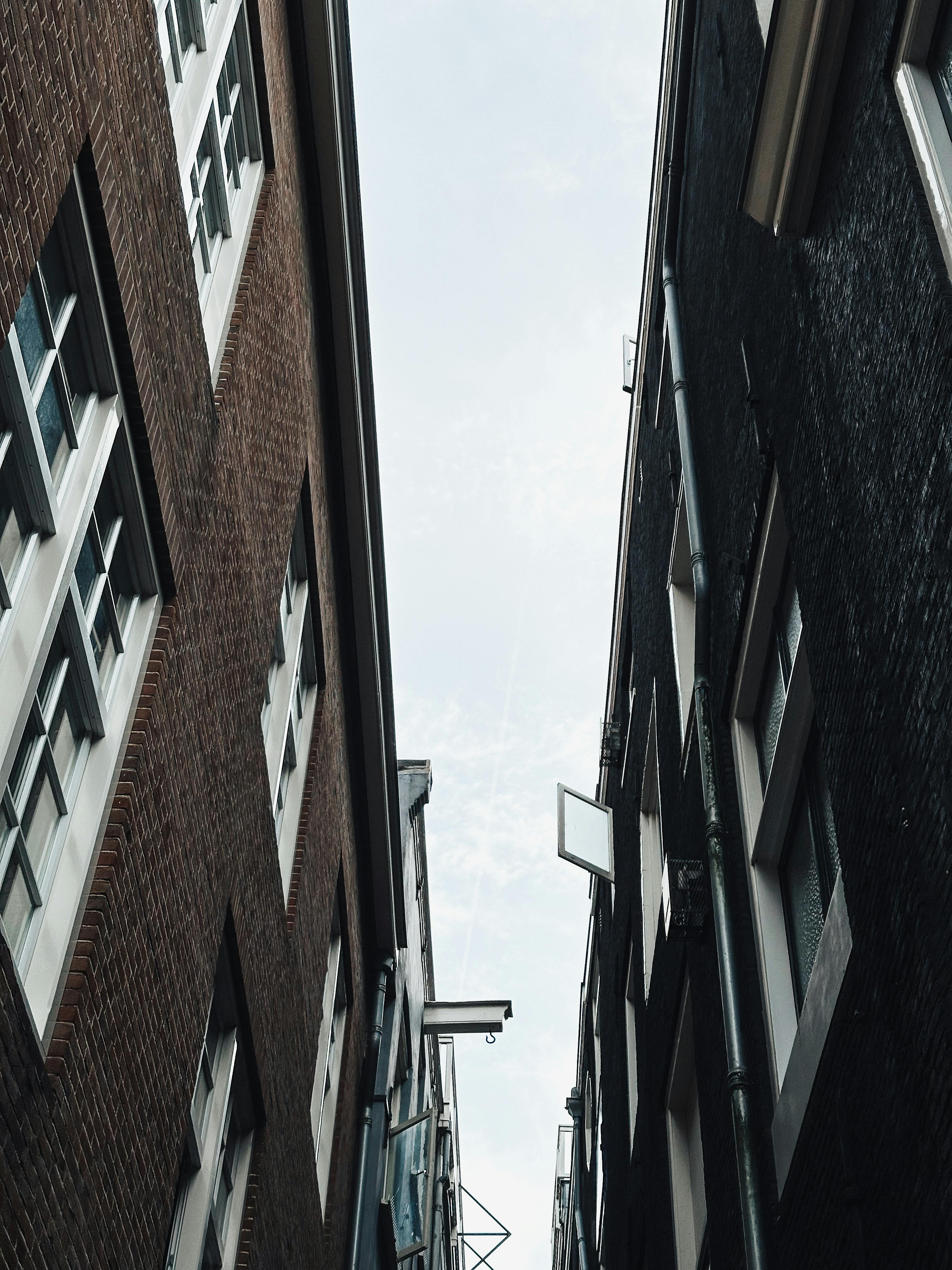 Close-up of City Brick Building · Free Stock Photo
