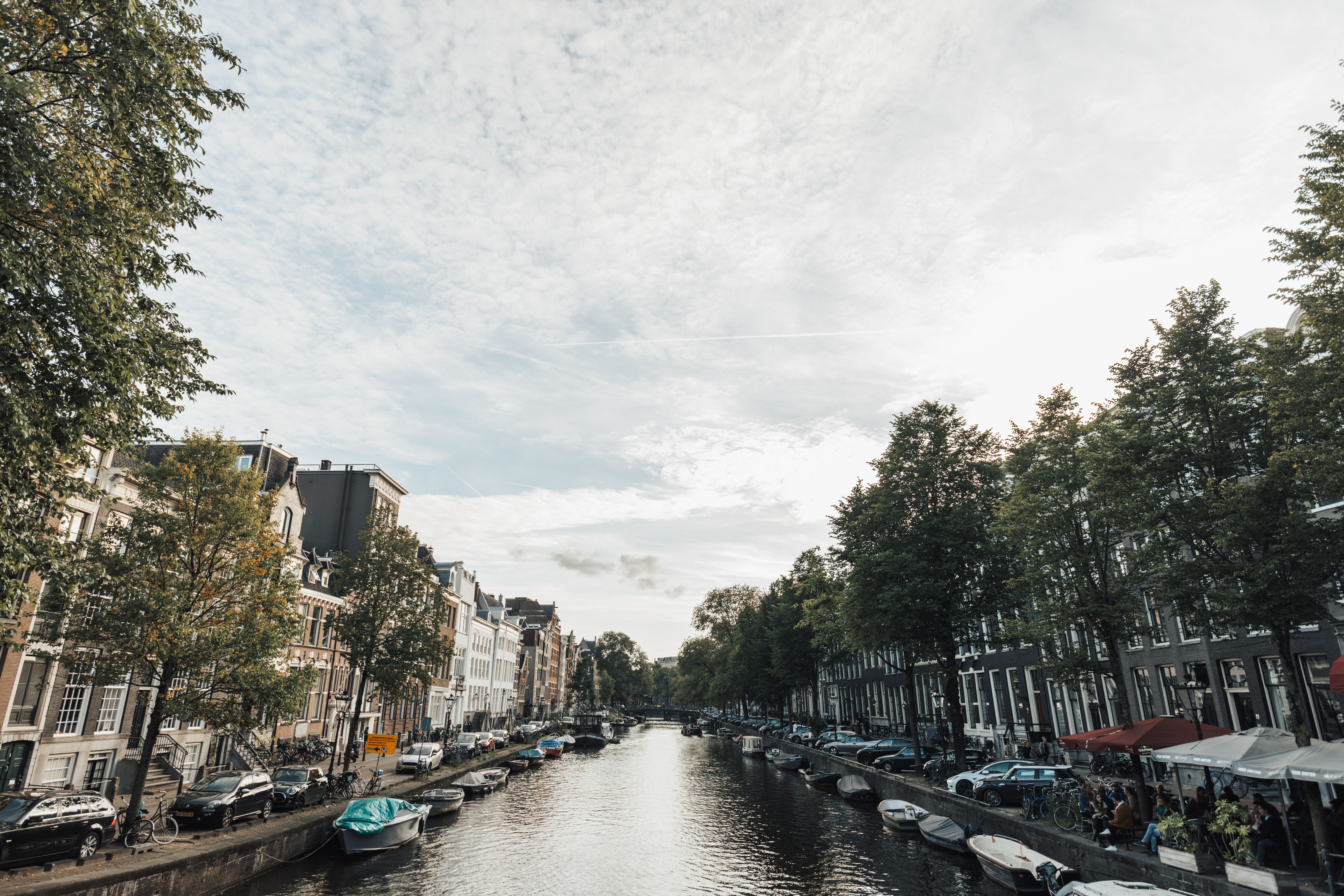 Canal in Town · Free Stock Photo