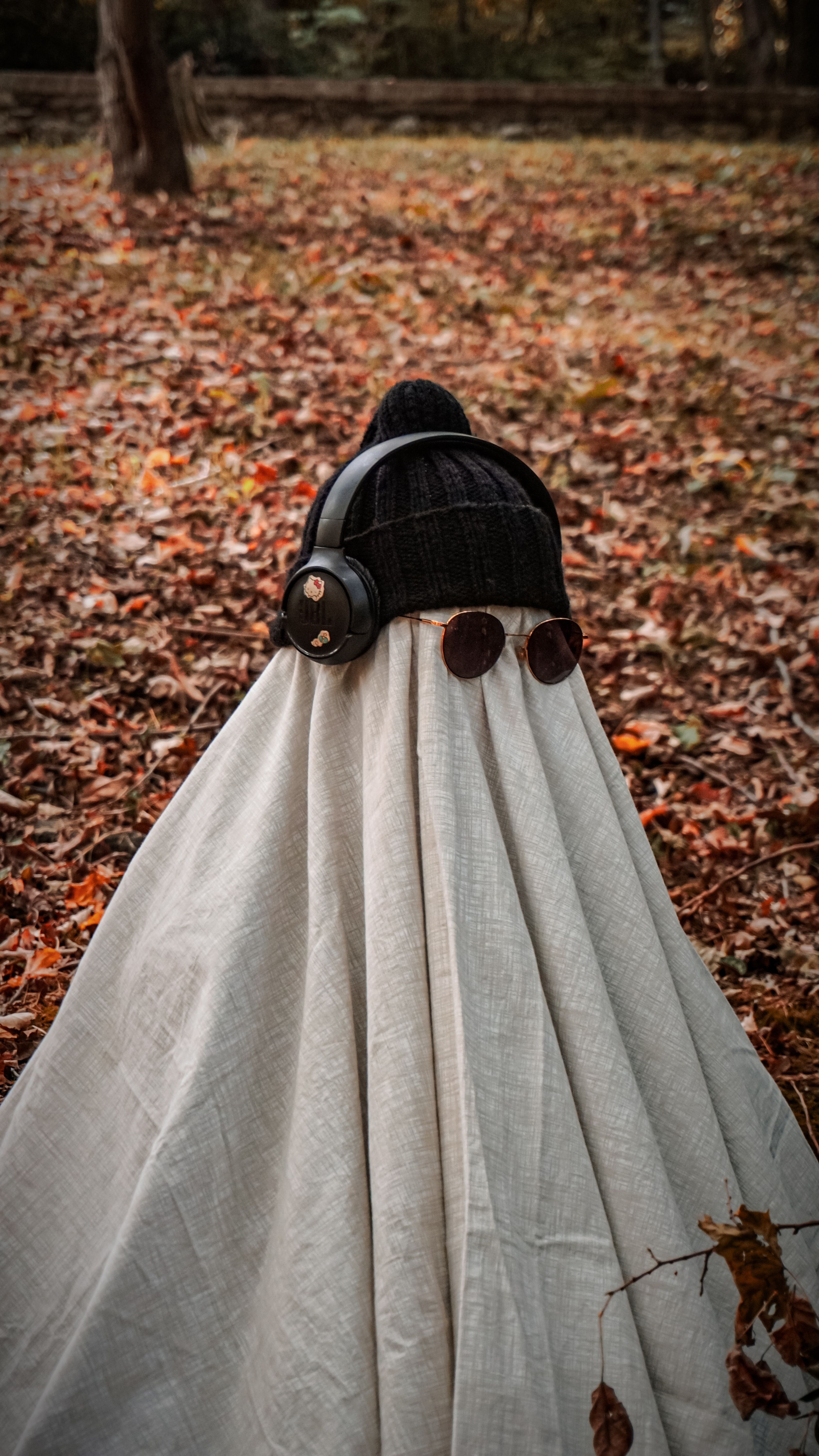 Ghost In Sheet Photos, Download The BEST Free Ghost In Sheet Stock ...