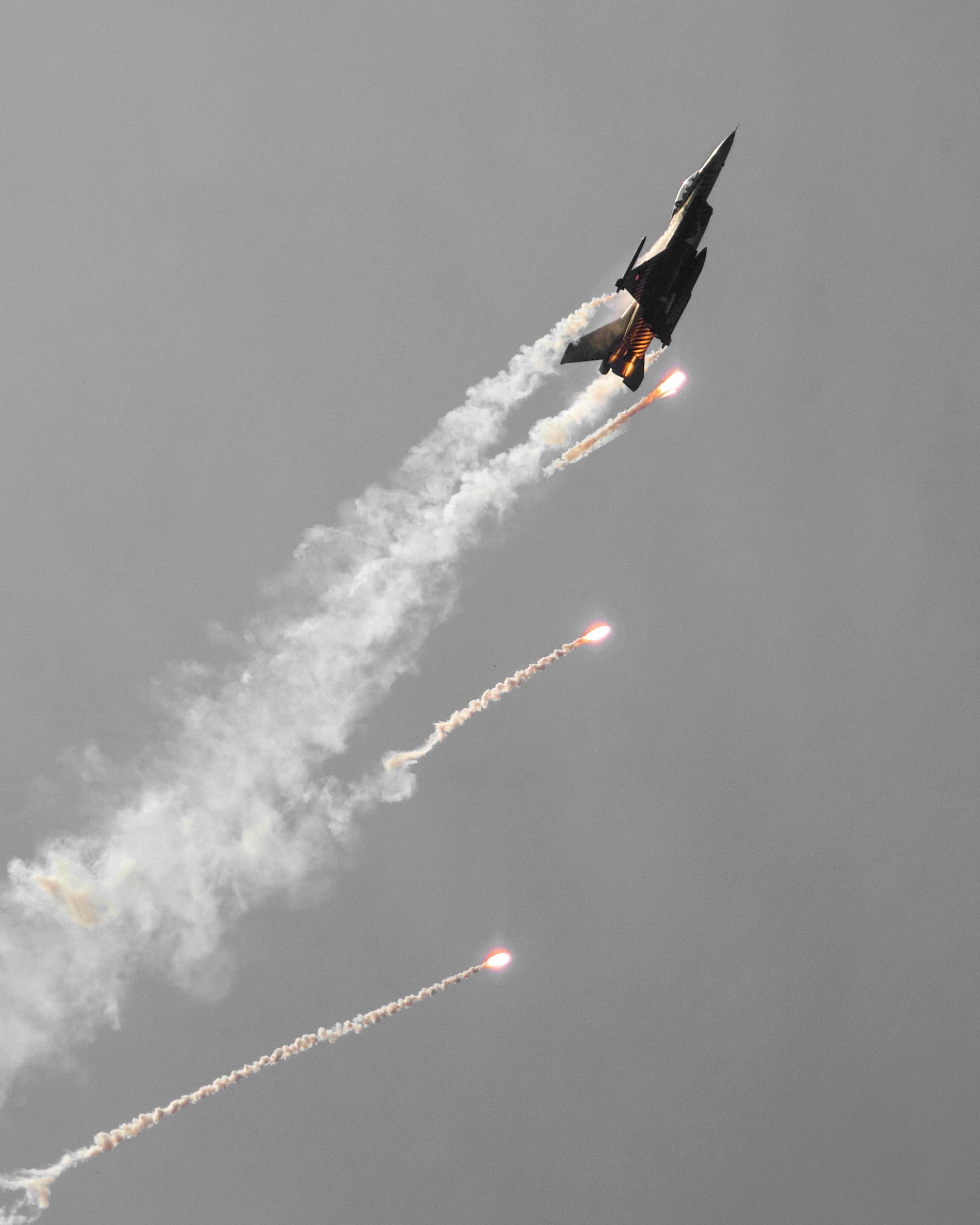 Jet Blast Photos, Download The BEST Free Jet Blast Stock Photos & HD Images