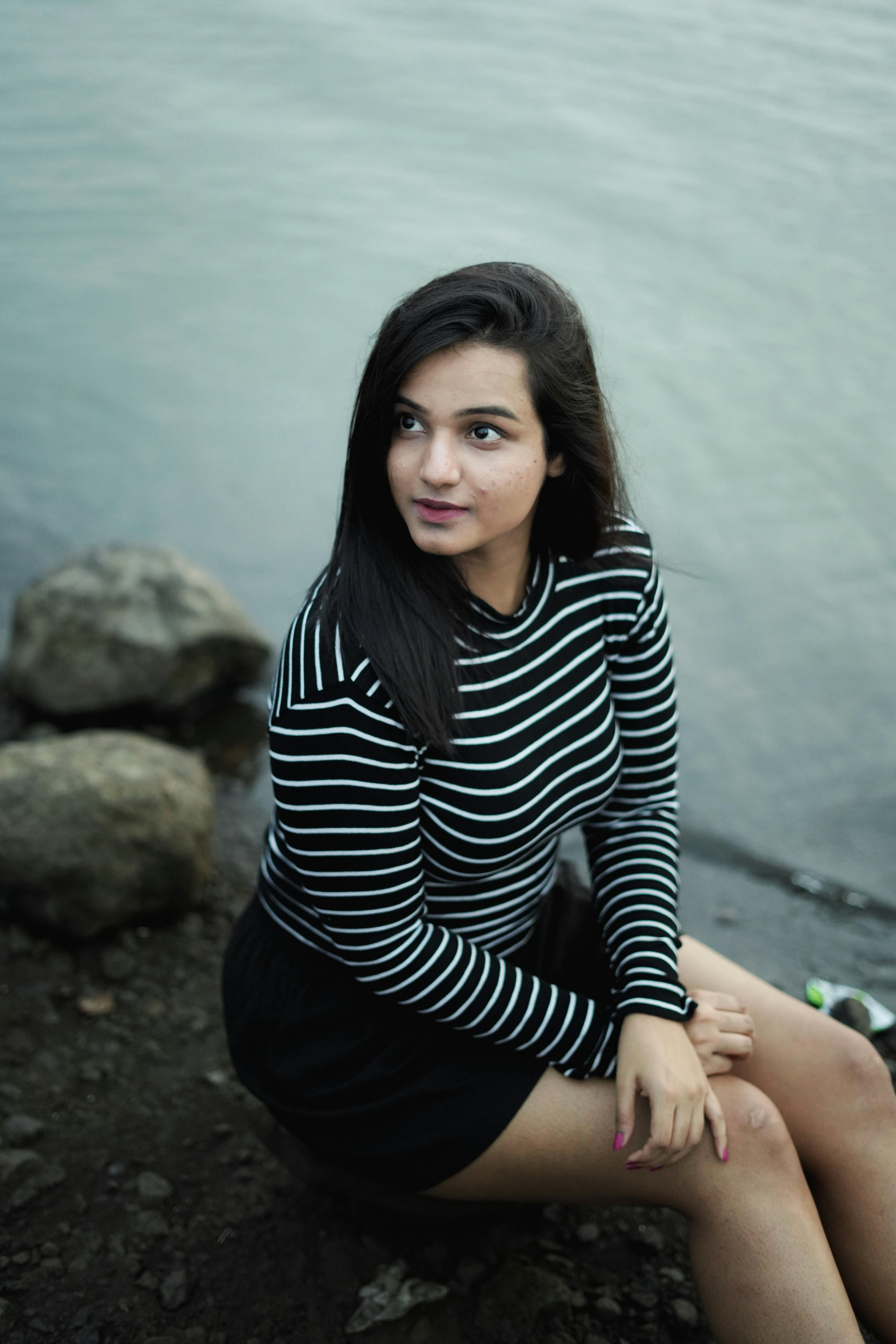 Beautiful Woman Bank Photos, Download The BEST Free Beautiful Woman ...