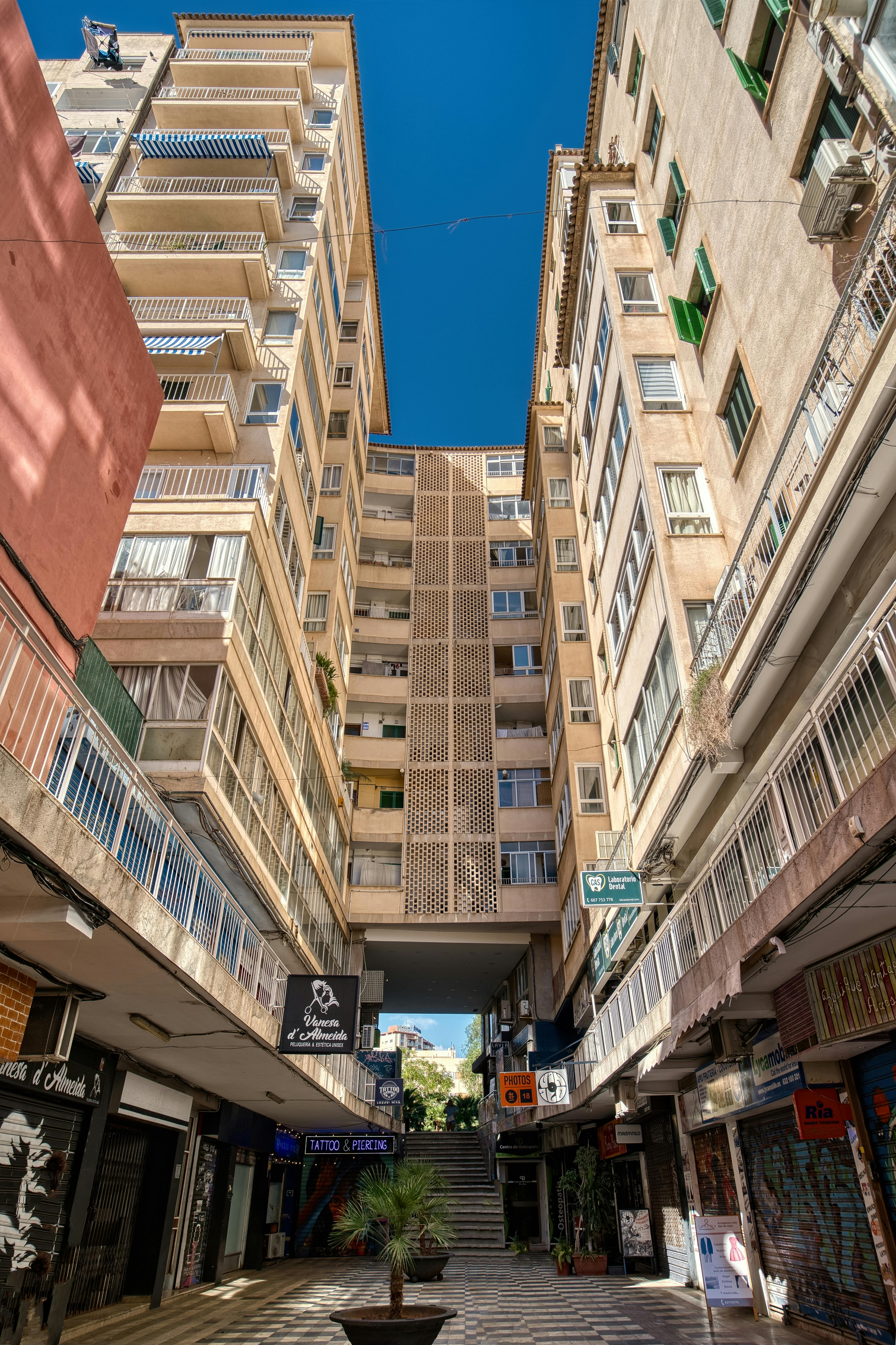 Blocks of Flats in City · Free Stock Photo