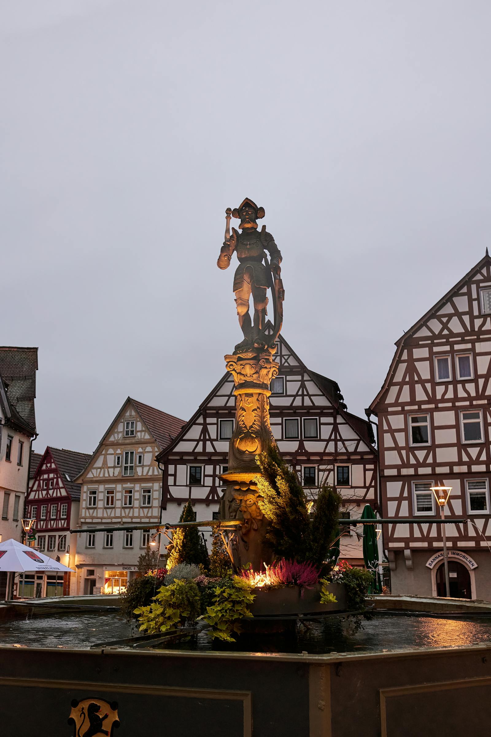 German Statue Photos, Download The BEST Free German Statue Stock Photos ...