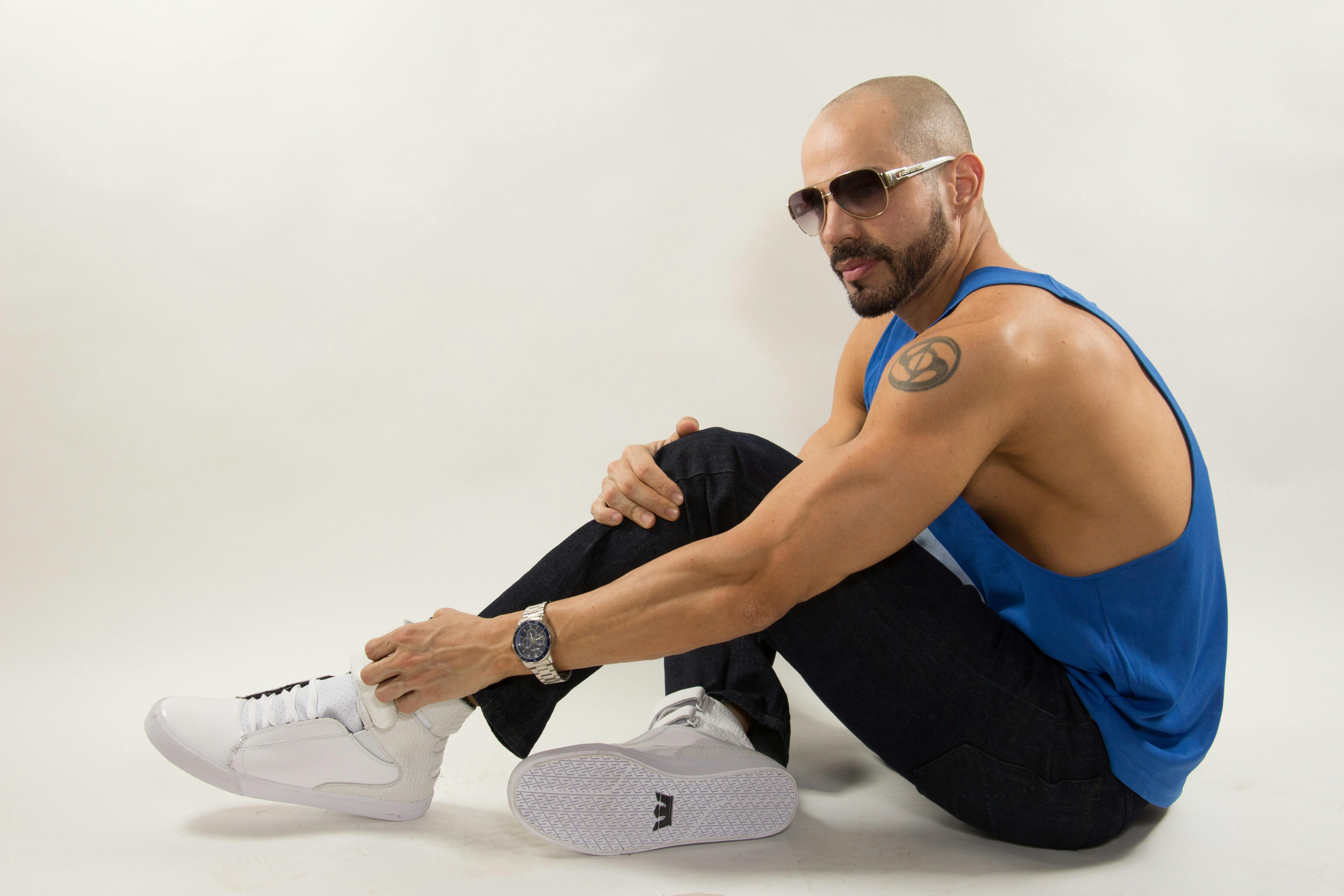 Bald Kush Photos, Download The BEST Free Bald Kush Stock Photos & HD Images