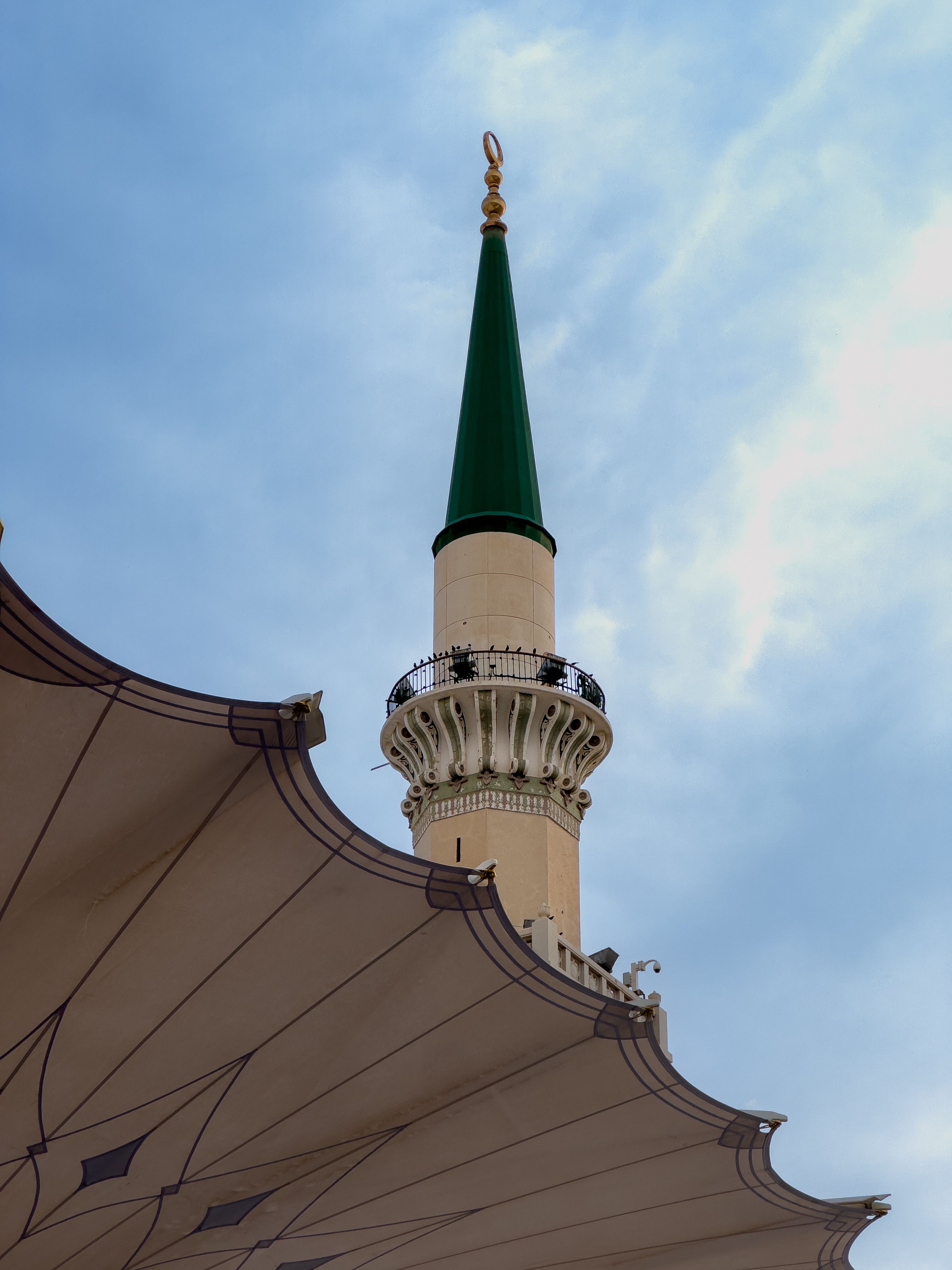 Marble Hall in Traditional Minaret Building · Free Stock Photo